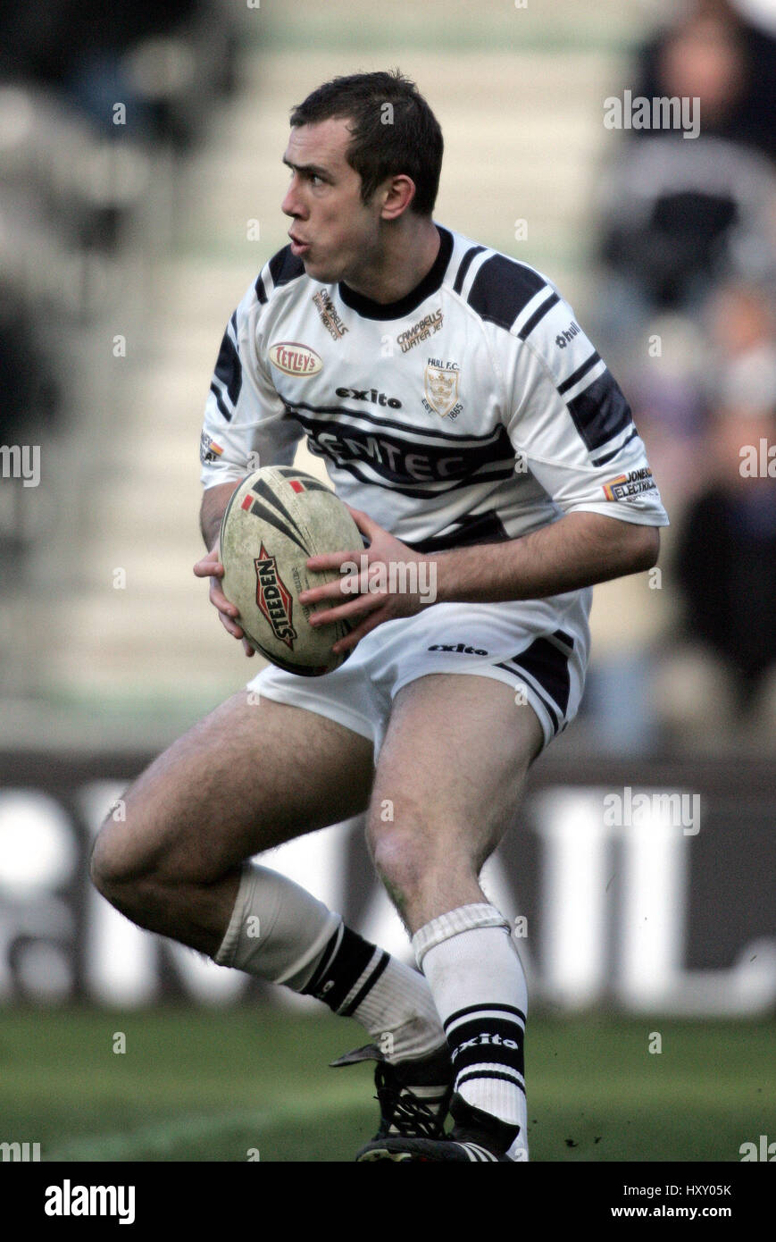 TOMMY SAXTON HULL SHARKS RLFC KC STADIUM HULL ENGLAND 13 March 2005 ...