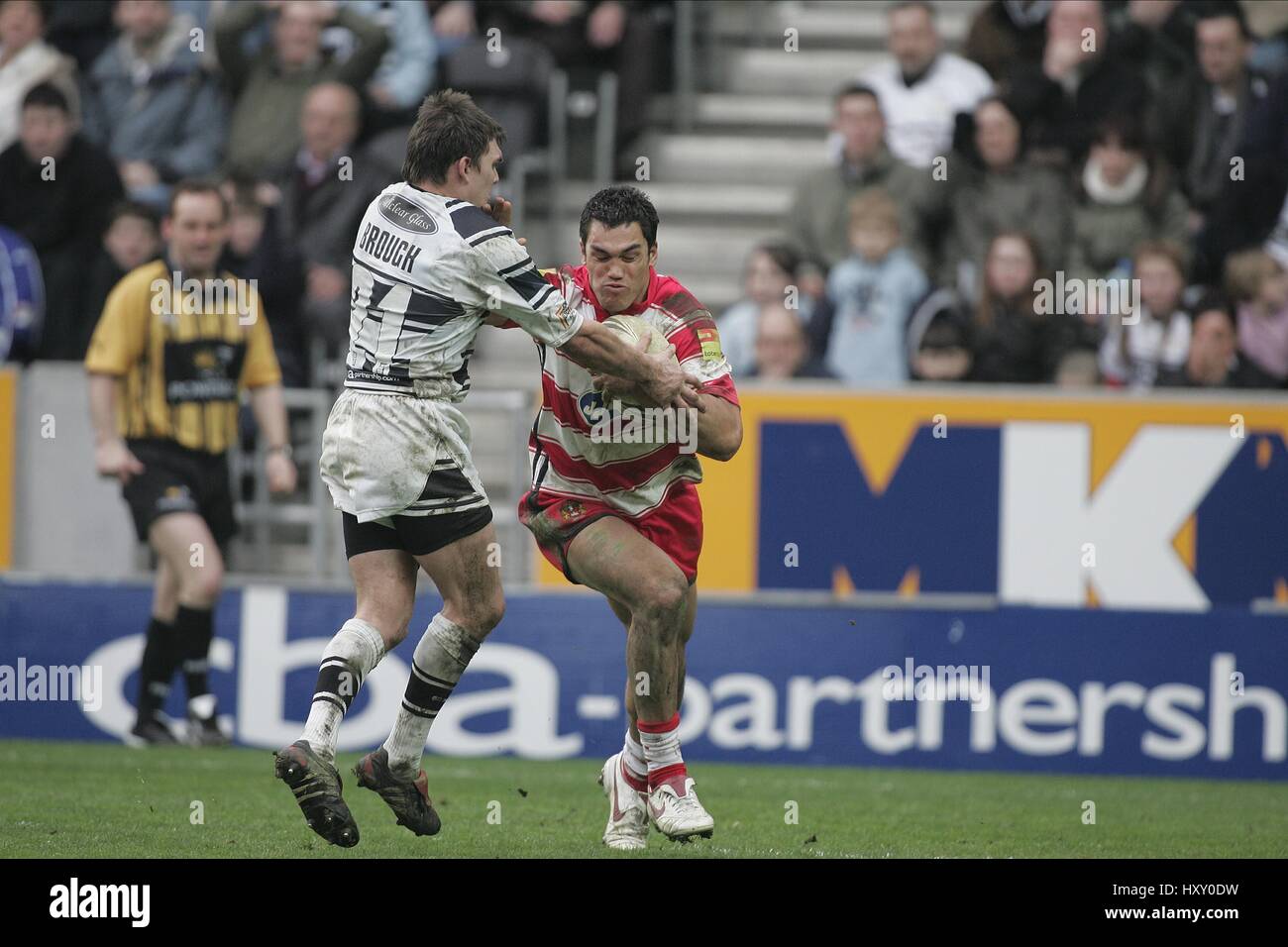 DAVID VAEALIKI & DANNY BROUGH HULL FC V WIGAN WARRIORS HULL KC STADIUM ...