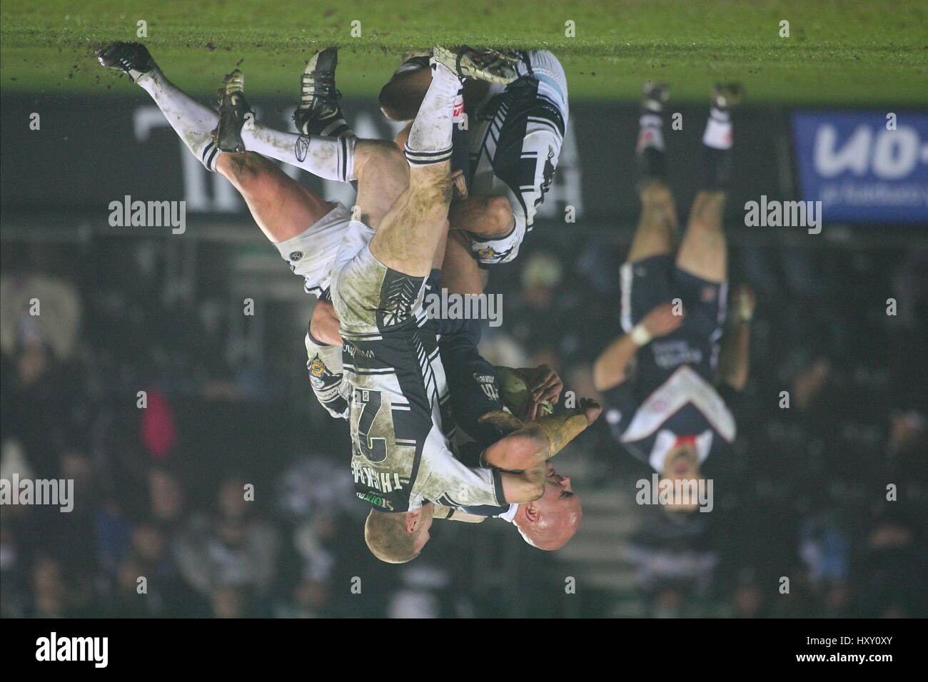 PAUL ANDERSON & JAMIE THACKRAY HULL V ST.HELENS RL K.C STADIUM HULL 24 ...