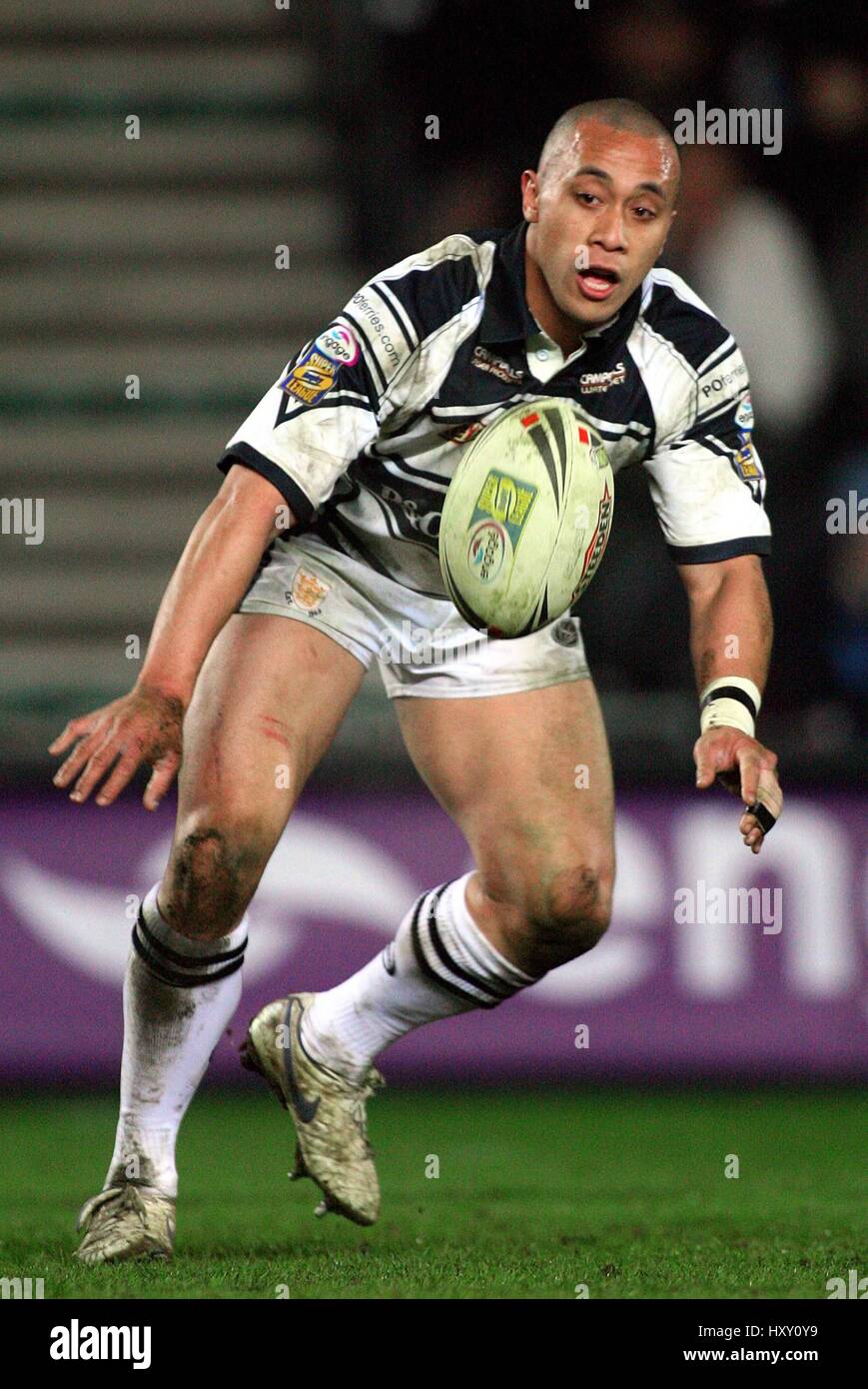 MOTU TONY HULL FC K.C STADIUM HULL 24 March 2006 Stock Photo - Alamy