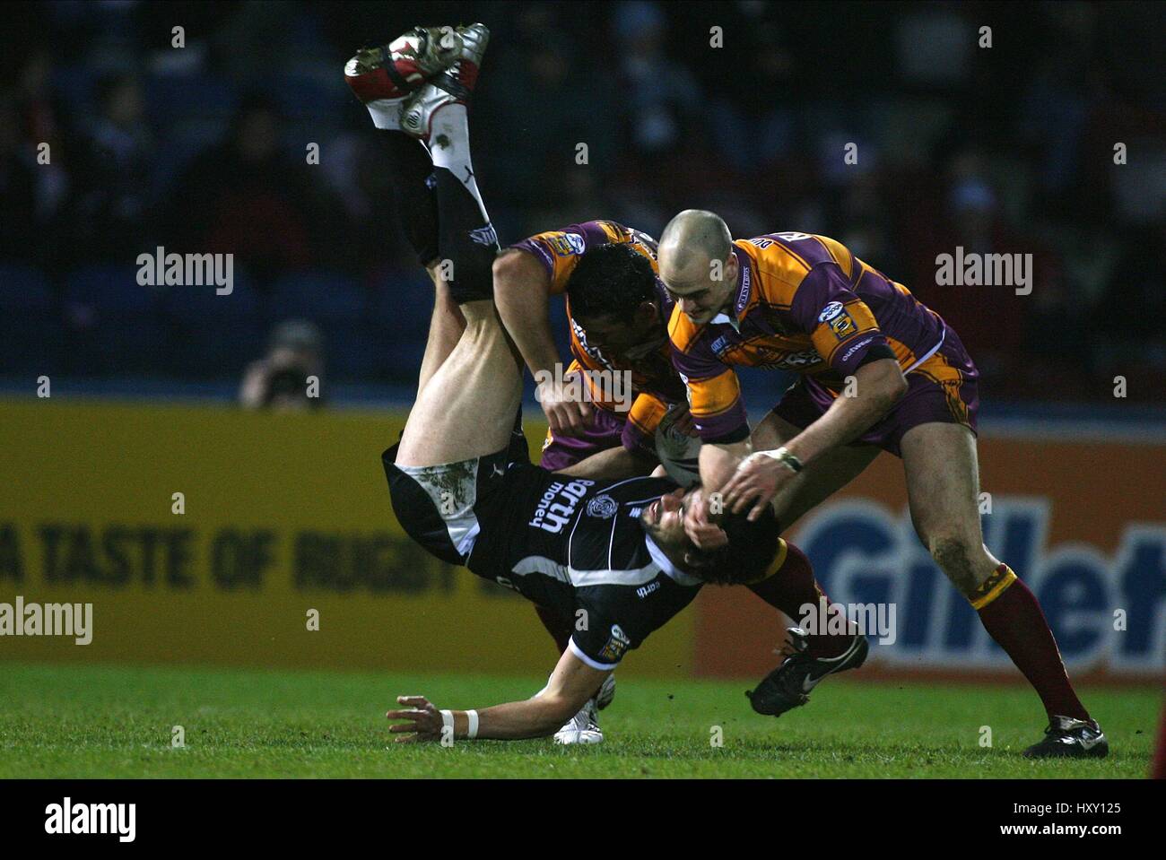 ADE GARDNER TAKES A HIT HUDDERSFIELD GTS V ST.HELENS GALPHARM STADIUM ...