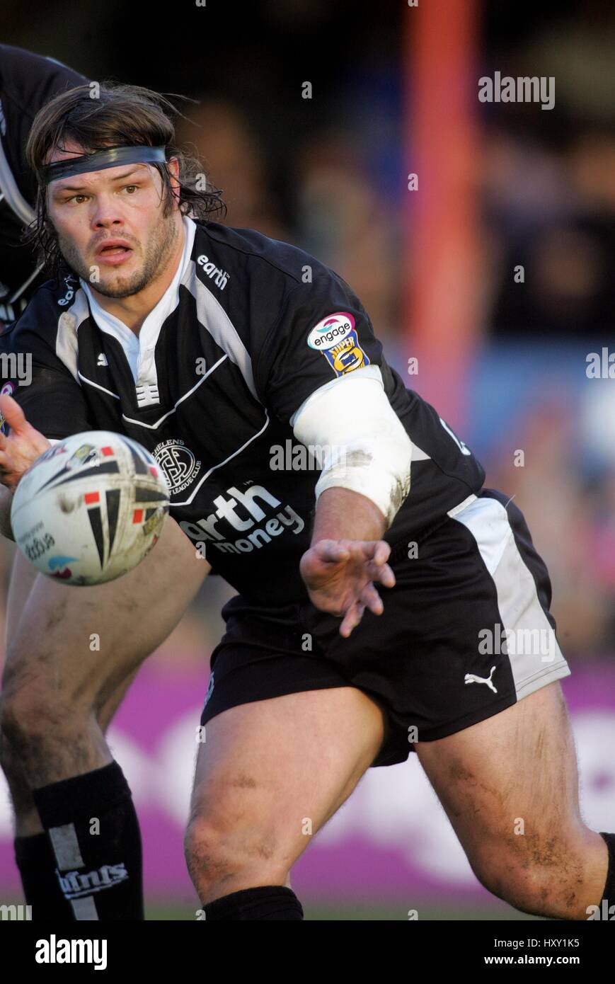 KEIRON CUNNINGHAM ST.HELENS RLFC BELLE VUE STADIUM WAKEFIELD 18 ...