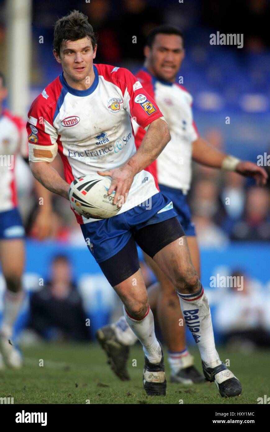 Jamie wakefield wildcats rlfc belle hi-res stock photography and images ...