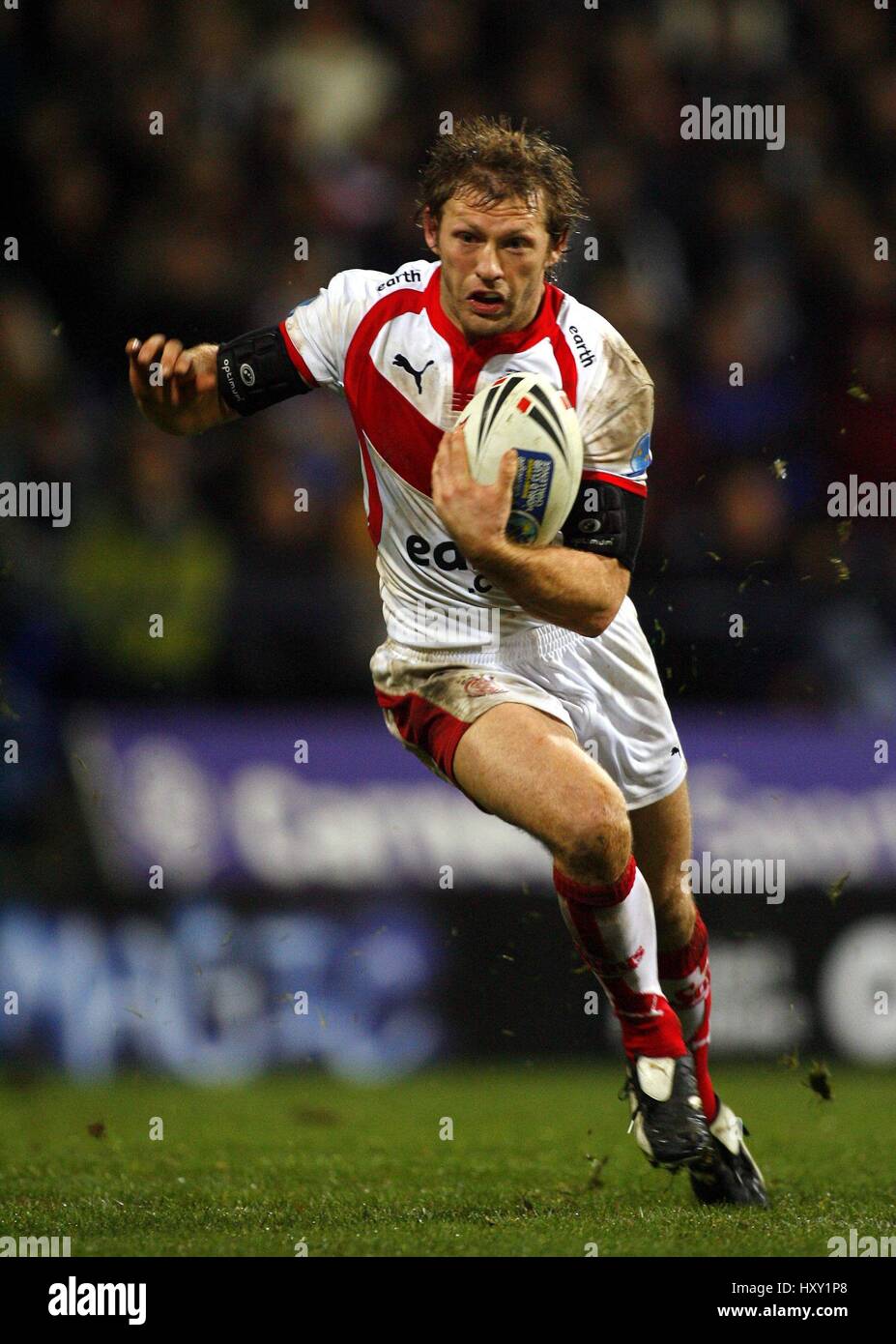SEAN LONG ST.HELENS V BRISBANE BRONCOS R REEBOK STADIUM BOLTON ENGLAND ...
