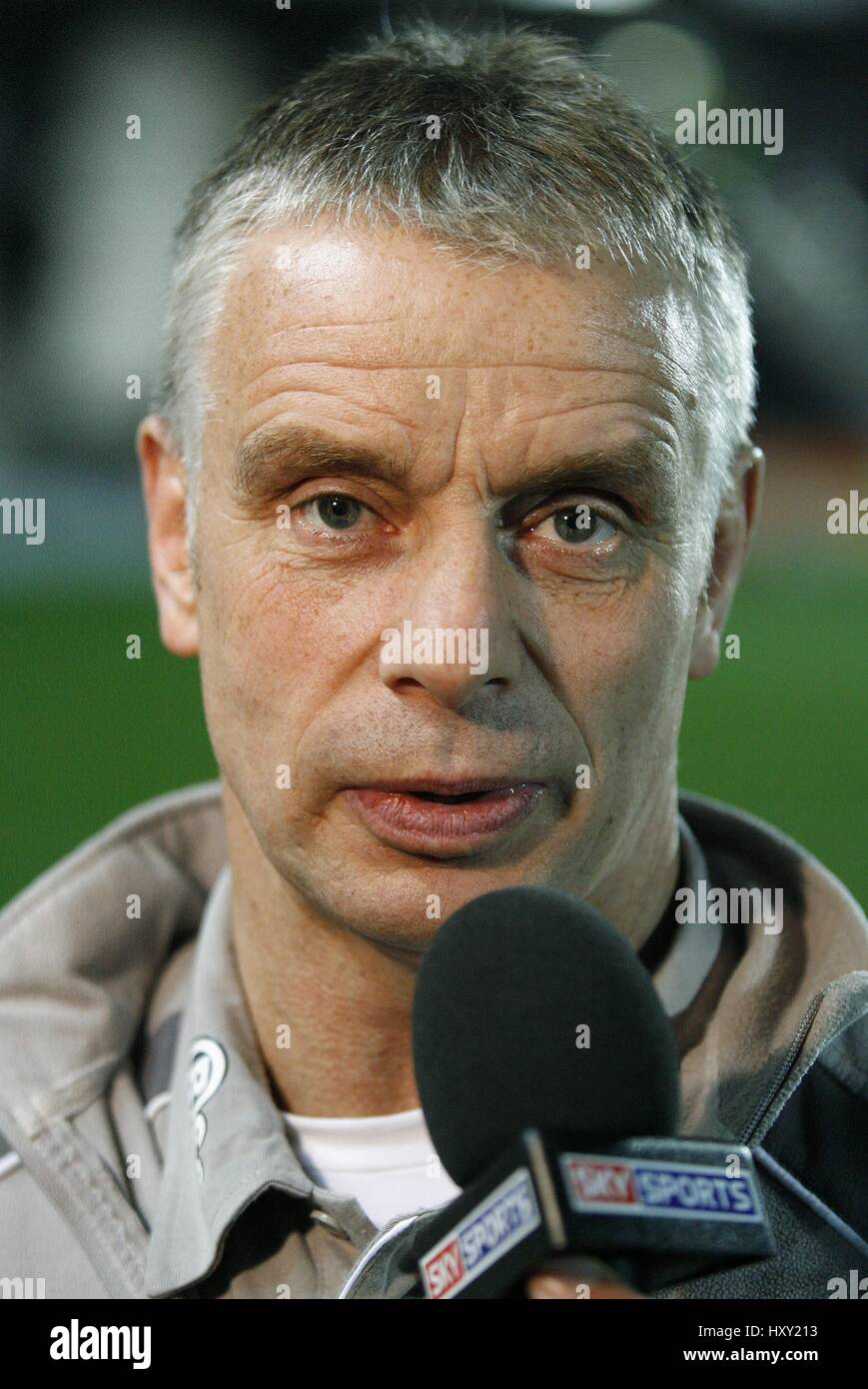 BRIAN NOBLE WIGAN WARRIORS COACH KC STADIUM HULL ENGLAND 23 March 2007 ...