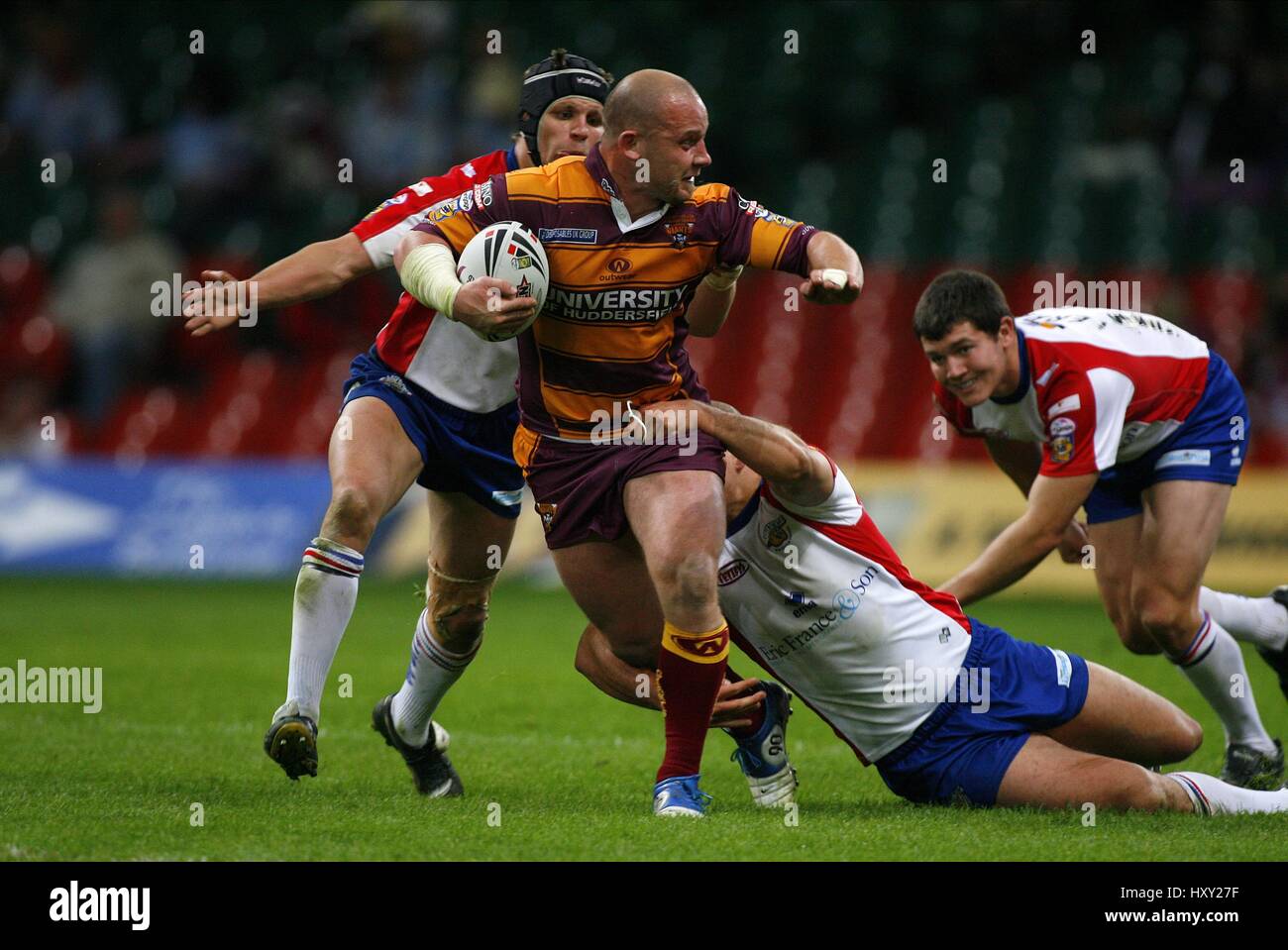 PAUL JACKSON LOOKS FOR SUPPORT HUDDERSFIELD V WAKEFIELD WCATS MILLENIUM ...