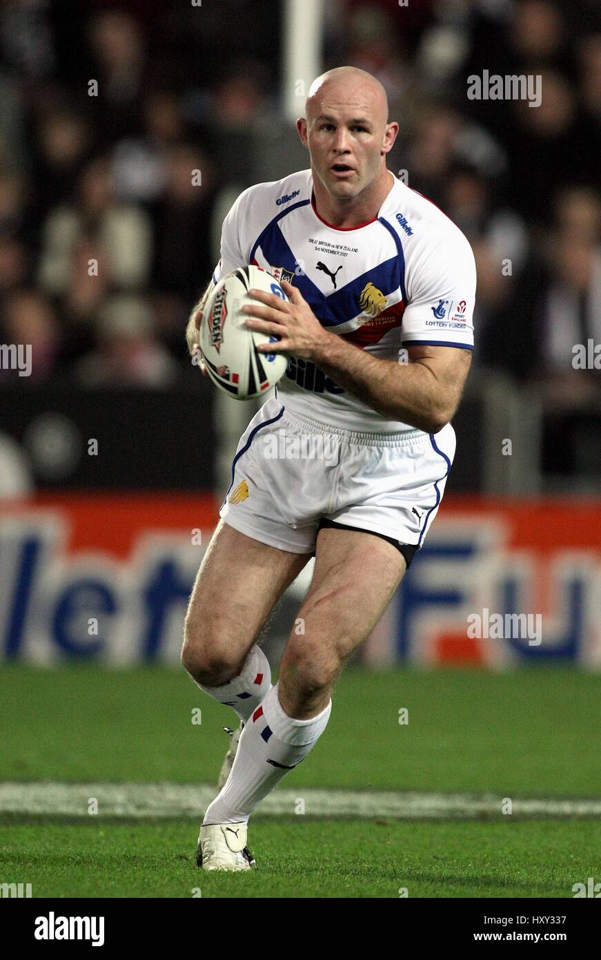 KEITH SENIOR GREAT BRITAIN & LEEDS RHINOS R K.C. STADIUM HULL ENGLAND ...