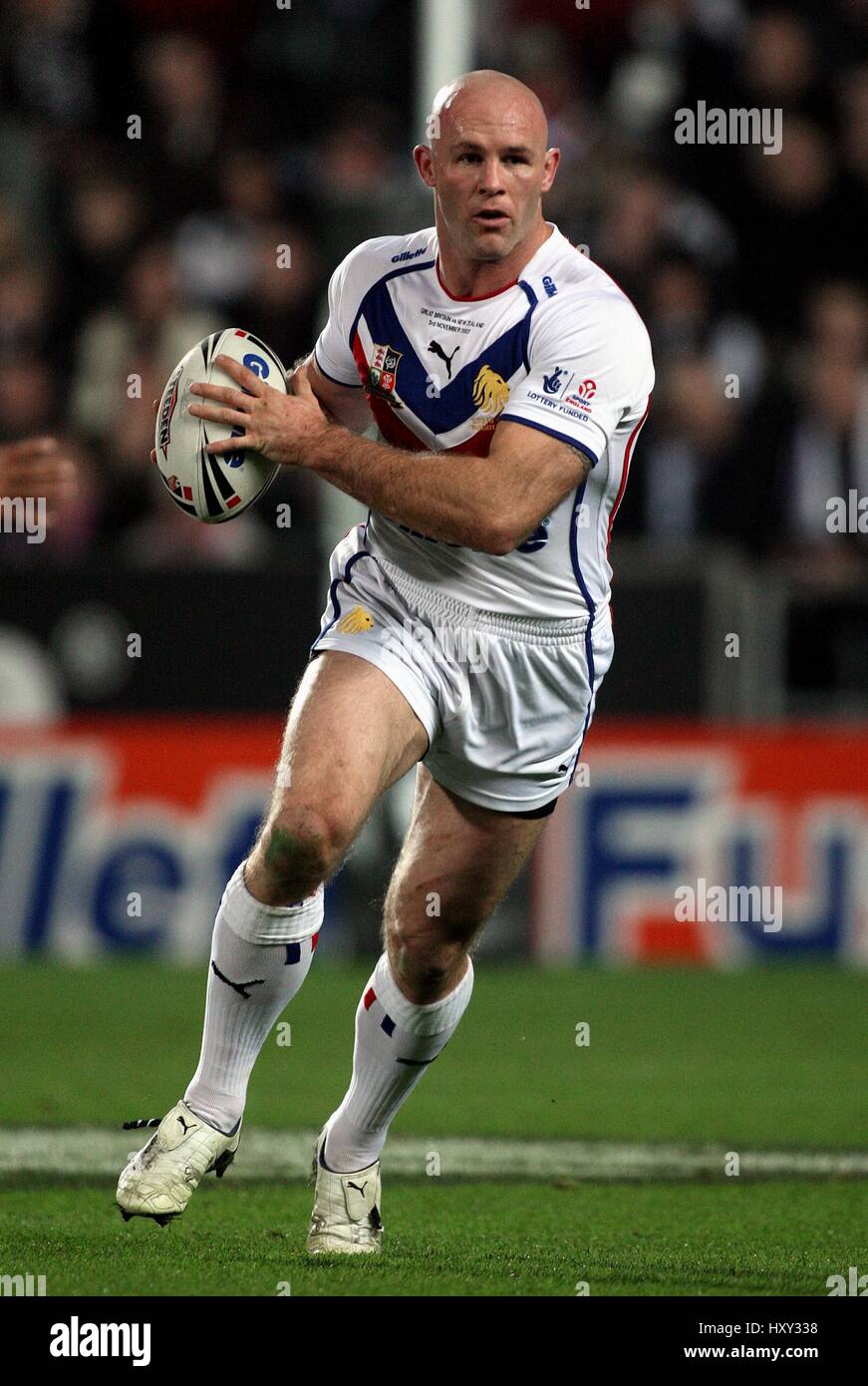 KEITH SENIOR GREAT BRITAIN & LEEDS RHINOS R K.C. STADIUM HULL ENGLAND ...