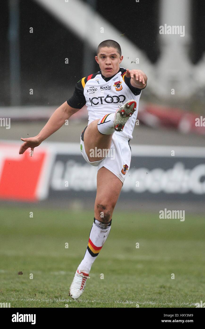 PAUL DEACON BRADFORD BULLS RLFC GRATTAN STADIUM ODSAL BRADFORD ENGLAND ...