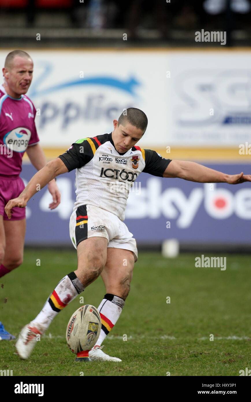 PAUL DEACON BRADFORD BULLS RLFC GRATTAN STADIUM ODSAL BRADFORD ENGLAND ...
