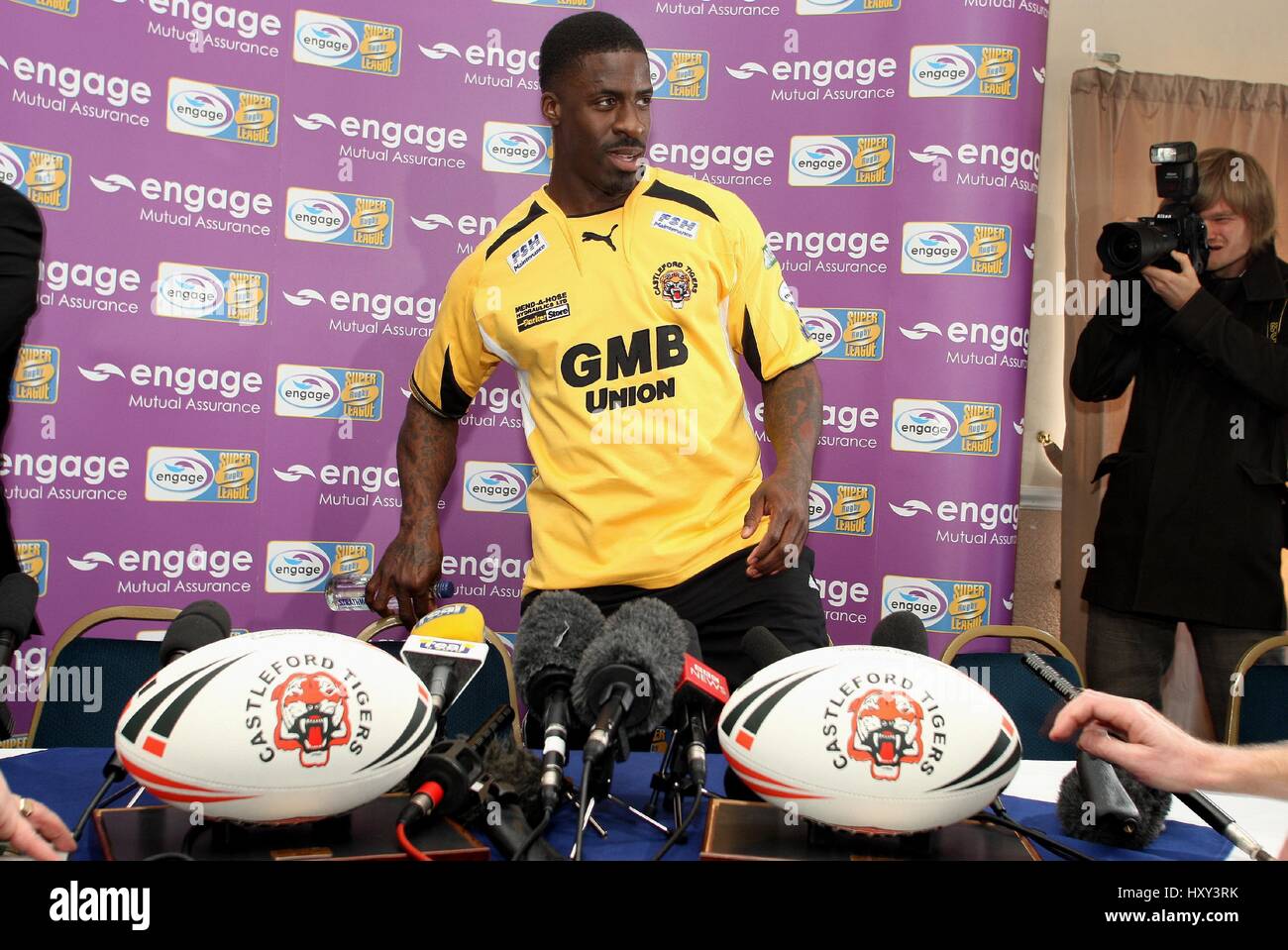 DWAIN CHAMBERS CASTLEFORD TIGERS RLFC THE JUNGLE STADIUM CASTLEFORD ...