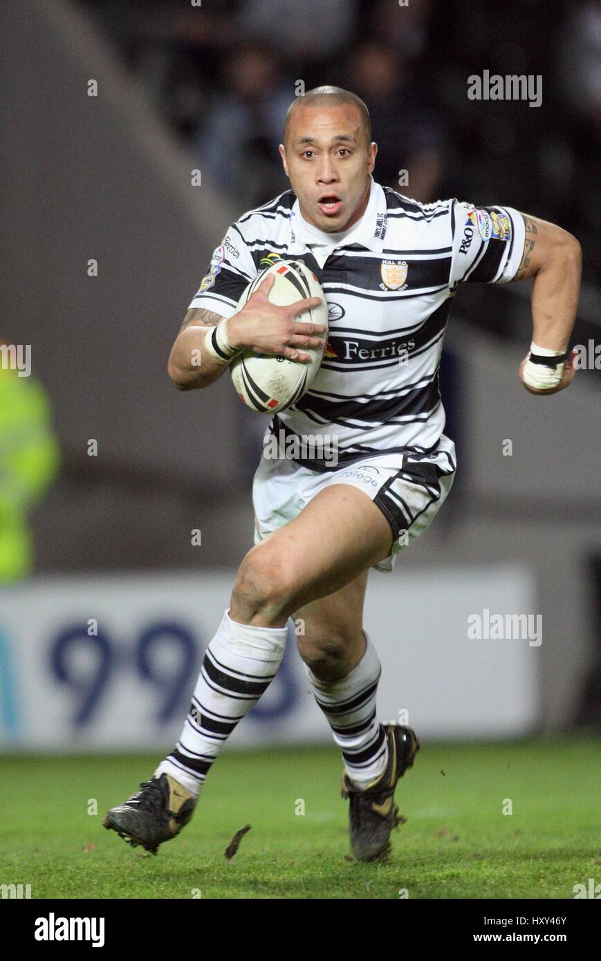 MOTU TONY HULL FC KC STADIUM HULL ENGLAND 04 April 2008 Stock Photo - Alamy