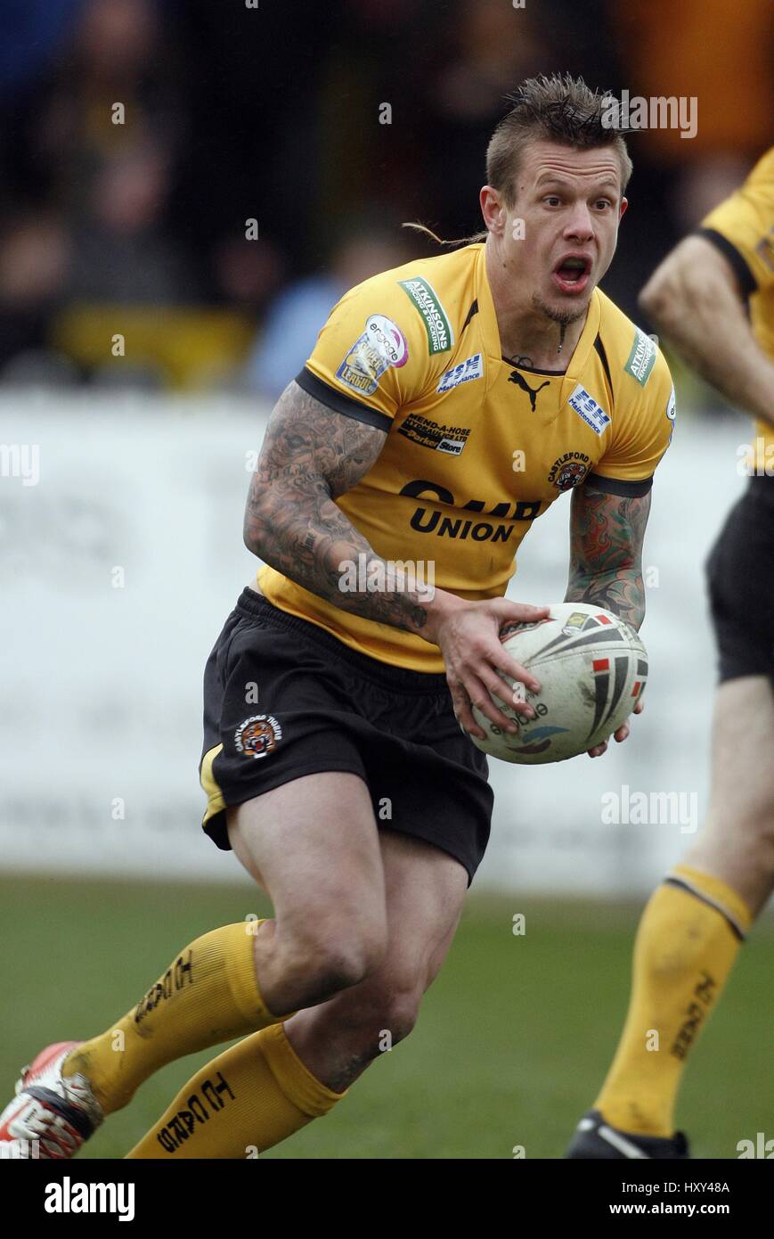 RYAN MCGOLDRICK CASTLEFORD TIGERS RLFC THE JUNGLE CASTLEFORD ENGLAND 06 ...