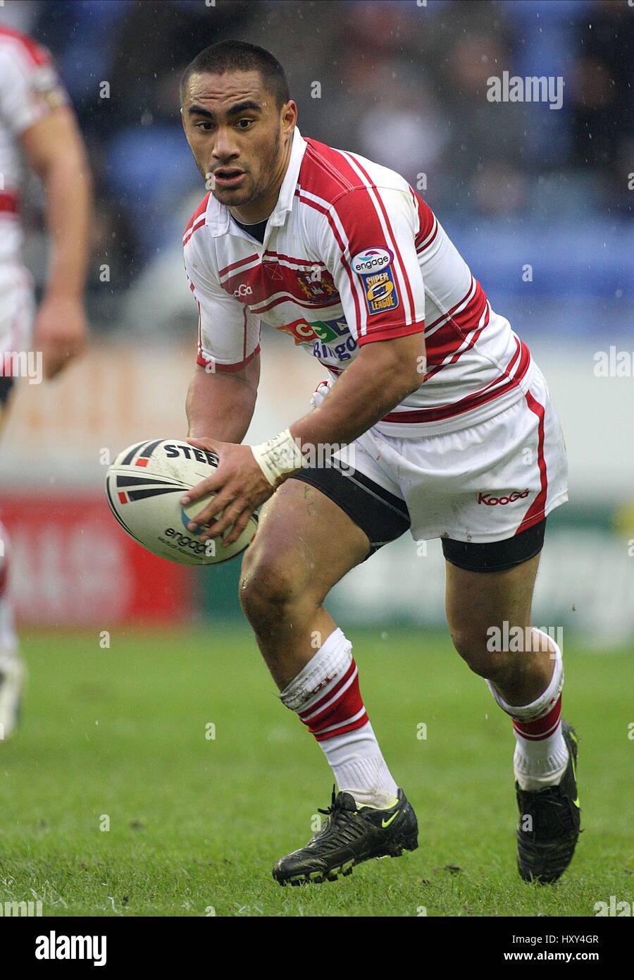 THOMAS LEULUAI WIGAN WARRIORS RLFC JJB STADIUM WIGAN ENGLAND 08 ...
