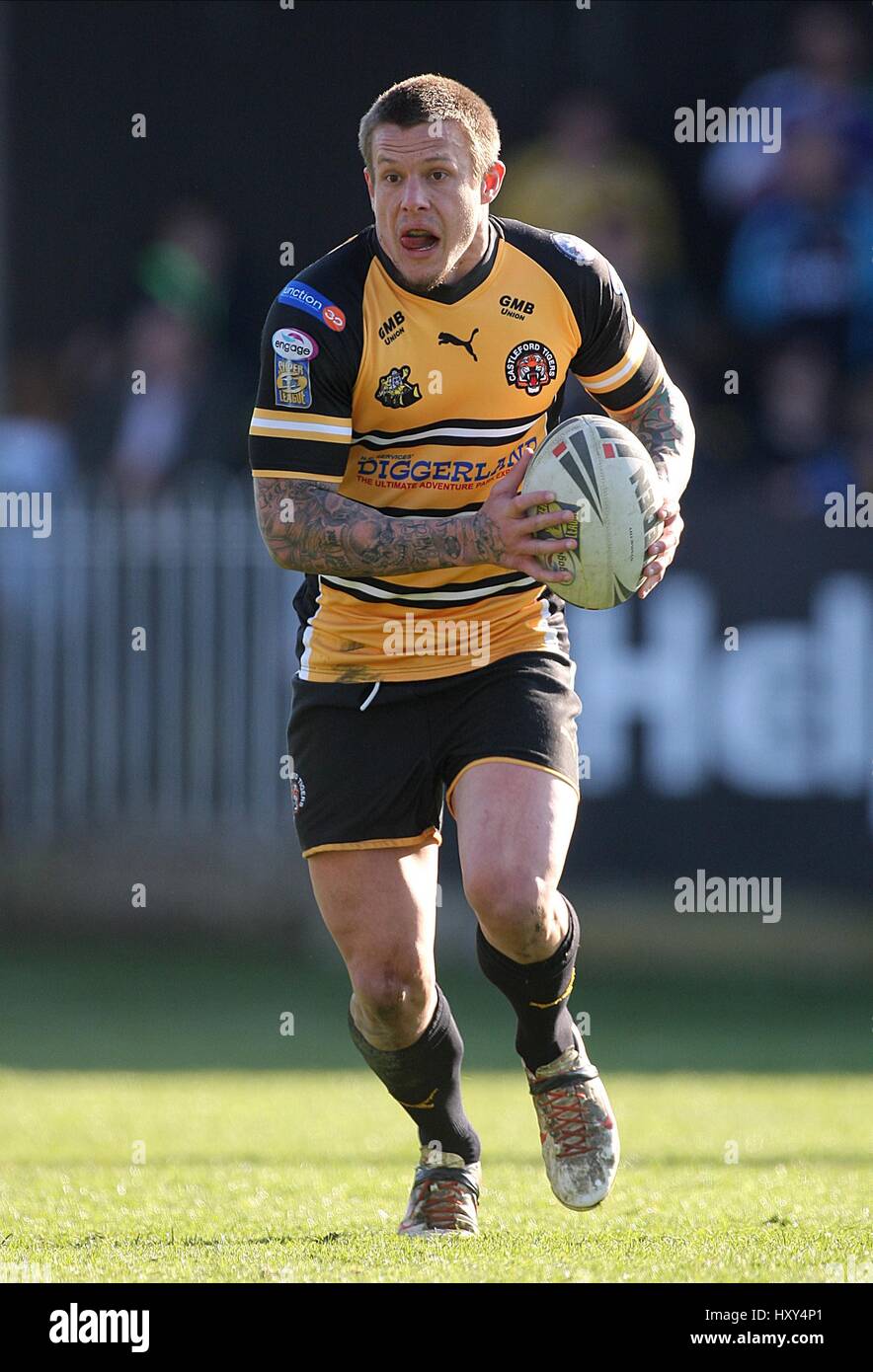 RYAN MCGOLDRICK CASTLEFORD TIGERS RLFC THE JUNGLE CASTLEFORD ENGLAND 29 ...