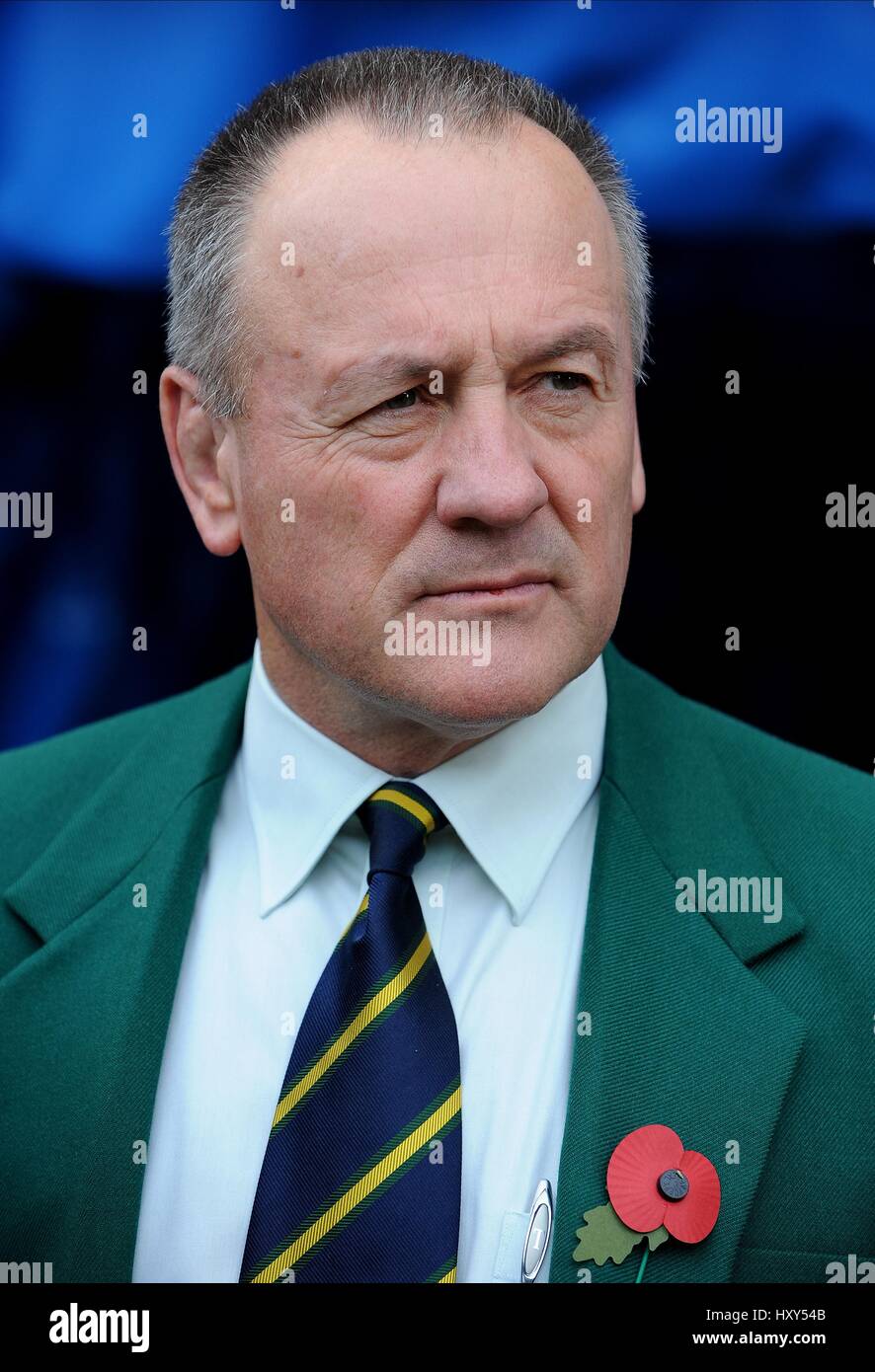TIM SHEENS AUSTRALIA HEAD COACH DW STADIUM WIGAN ENGLAND 31 October ...