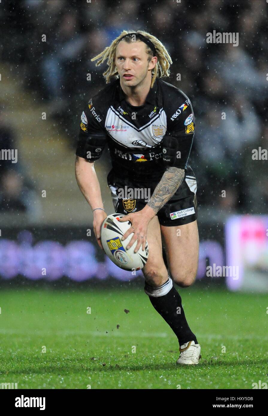 Long hull hi-res stock photography and images - Alamy