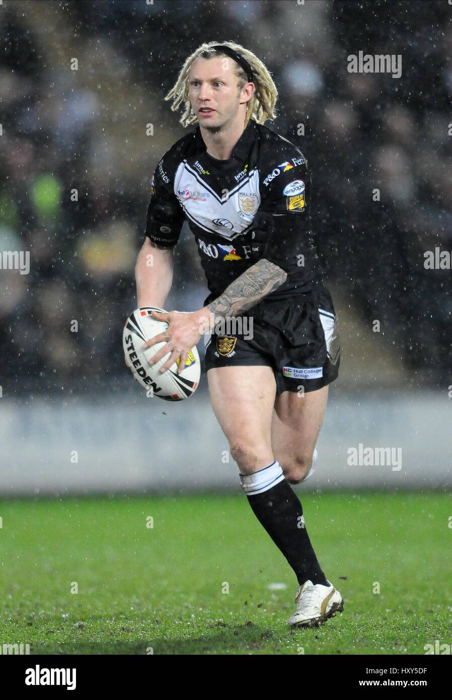 SEAN LONG HULL FC KC STADIUM HULL ENGLAND 19 March 2010 Stock Photo - Alamy