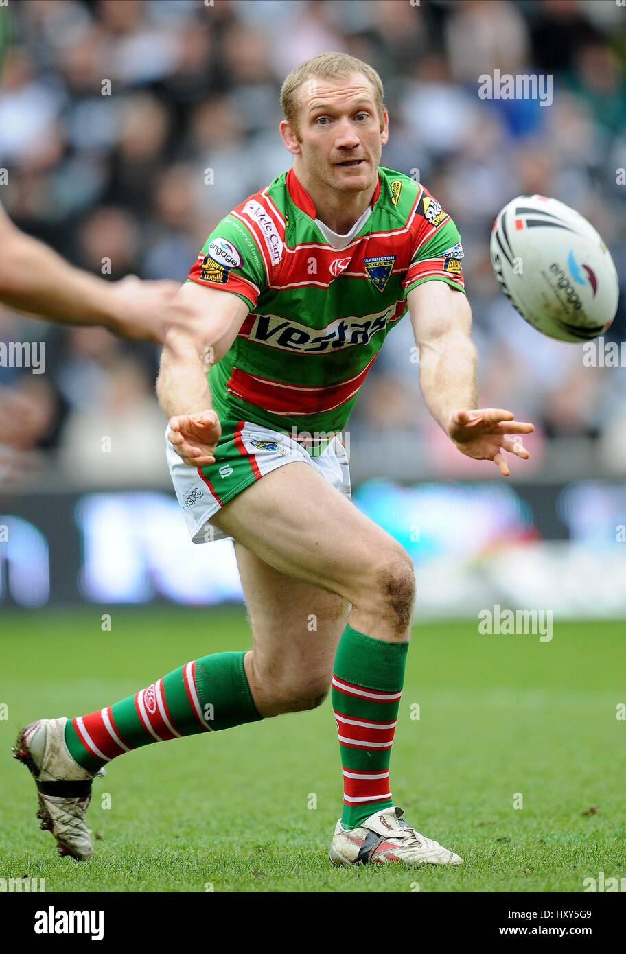 MICHAEL MONAGHAN WARRINGTON WOLVES RLFC KC STADIUM HULL ENGLAND 05 ...