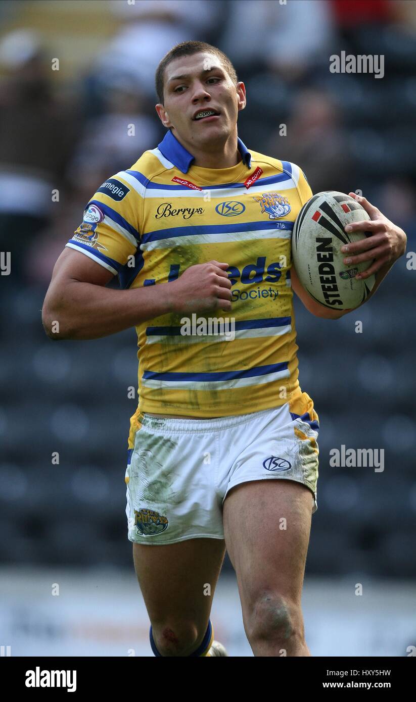 RYAN HALL LEEDS RHINOS RL KC STADIUM HULL ENGLAND 17 April 2010 Stock ...