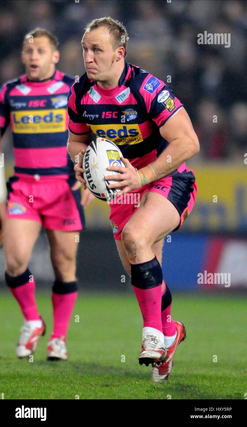 CARL ABLETT LEEDS RHINOS RLFC LEEDS RHINOS RLFC KC STADIUM HULL ENGLAND ...
