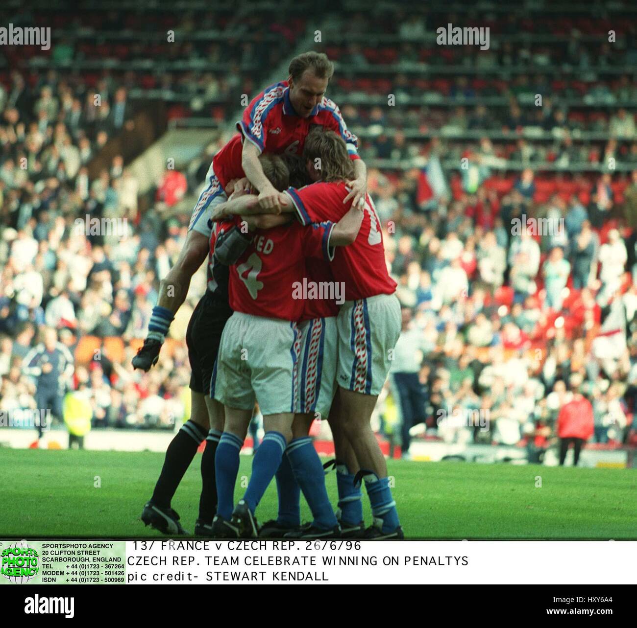 CZECH PLAYERS CELEBRATE WIN FRANCE V CZECH REPUBLIC 26 June 1996 Stock ...