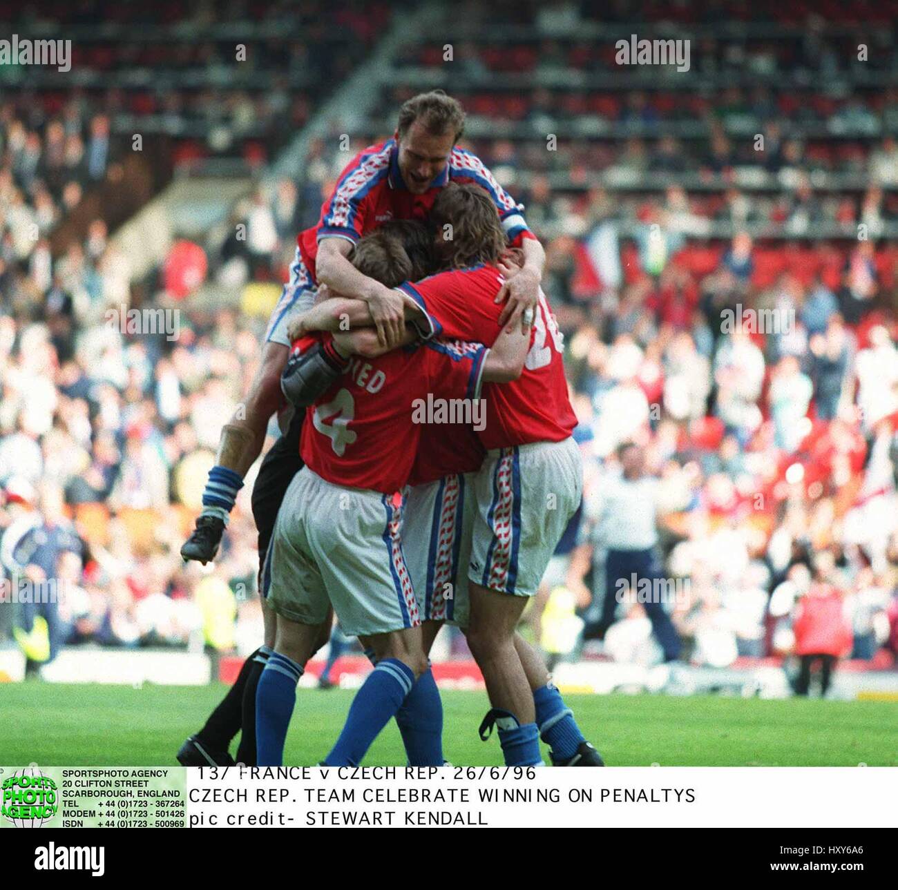 CZECH PLAYERS CELEBRATE WIN FRANCE V CZECH REPUBLIC 26 June 1996 Stock ...