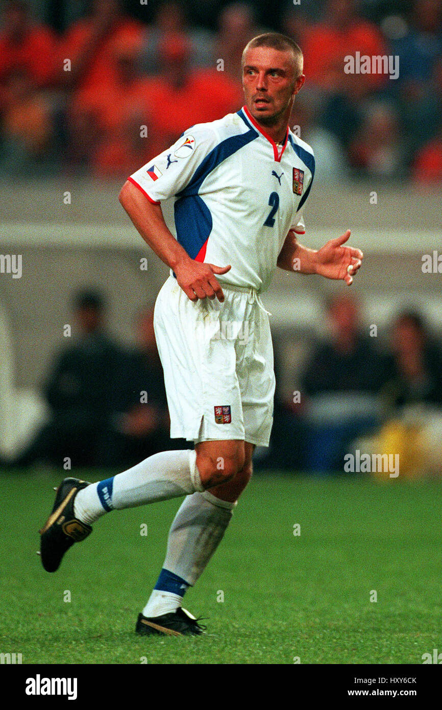 TOMAS REPKA CZECH REPUBLIC & FIORENTINA 11 June 2000 Stock Photo - Alamy