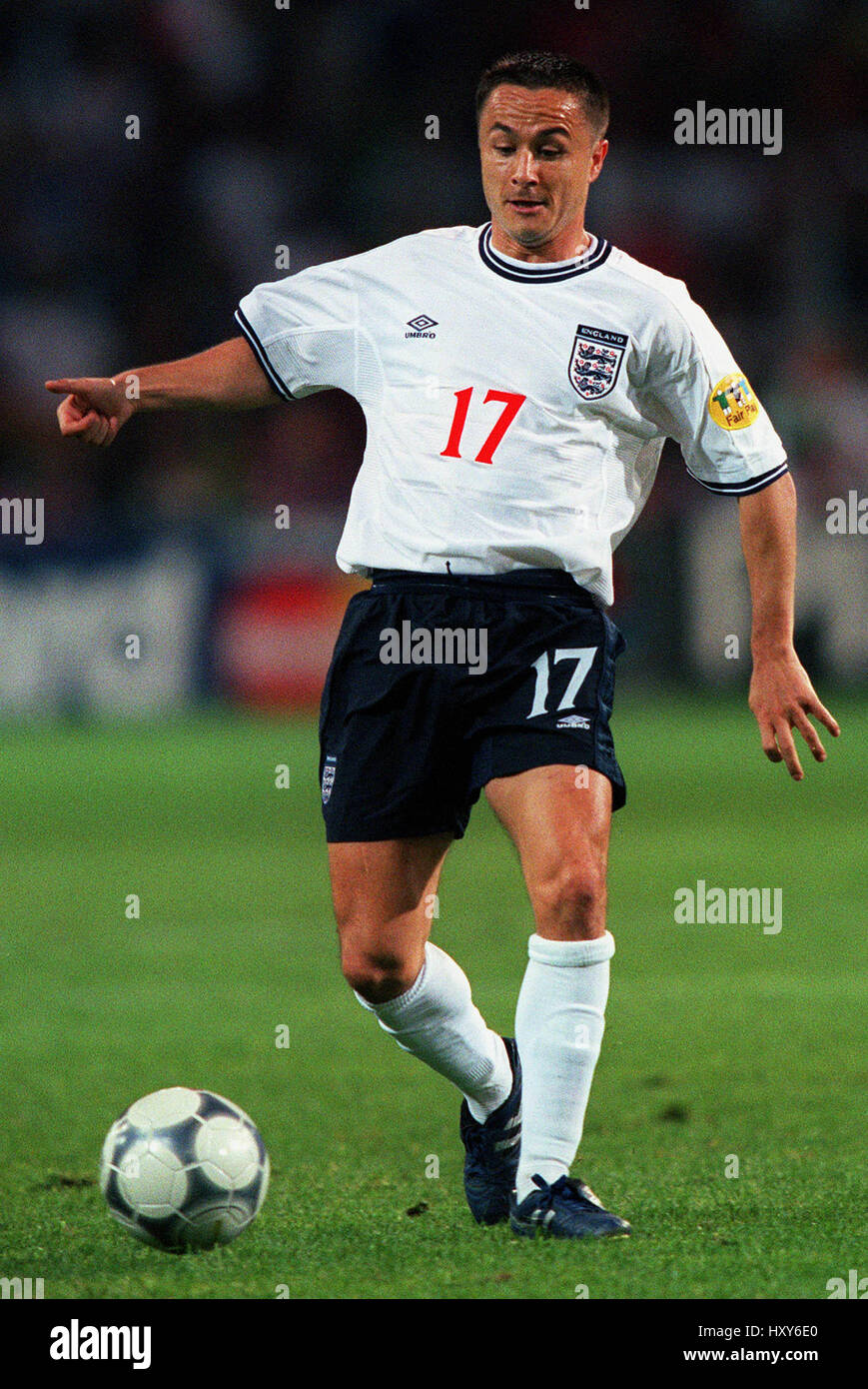 DENNIS WISE ENGLAND & CHELSEA FC 12 June 2000 Stock Photo - Alamy
