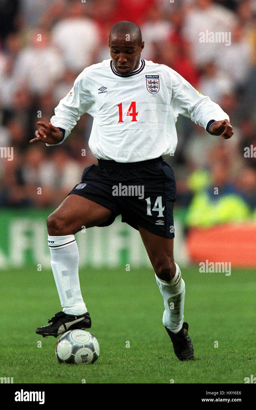PAUL INCE ENGLAND & MIDDLESBROUGH FC 12 June 2000 Stock Photo - Alamy