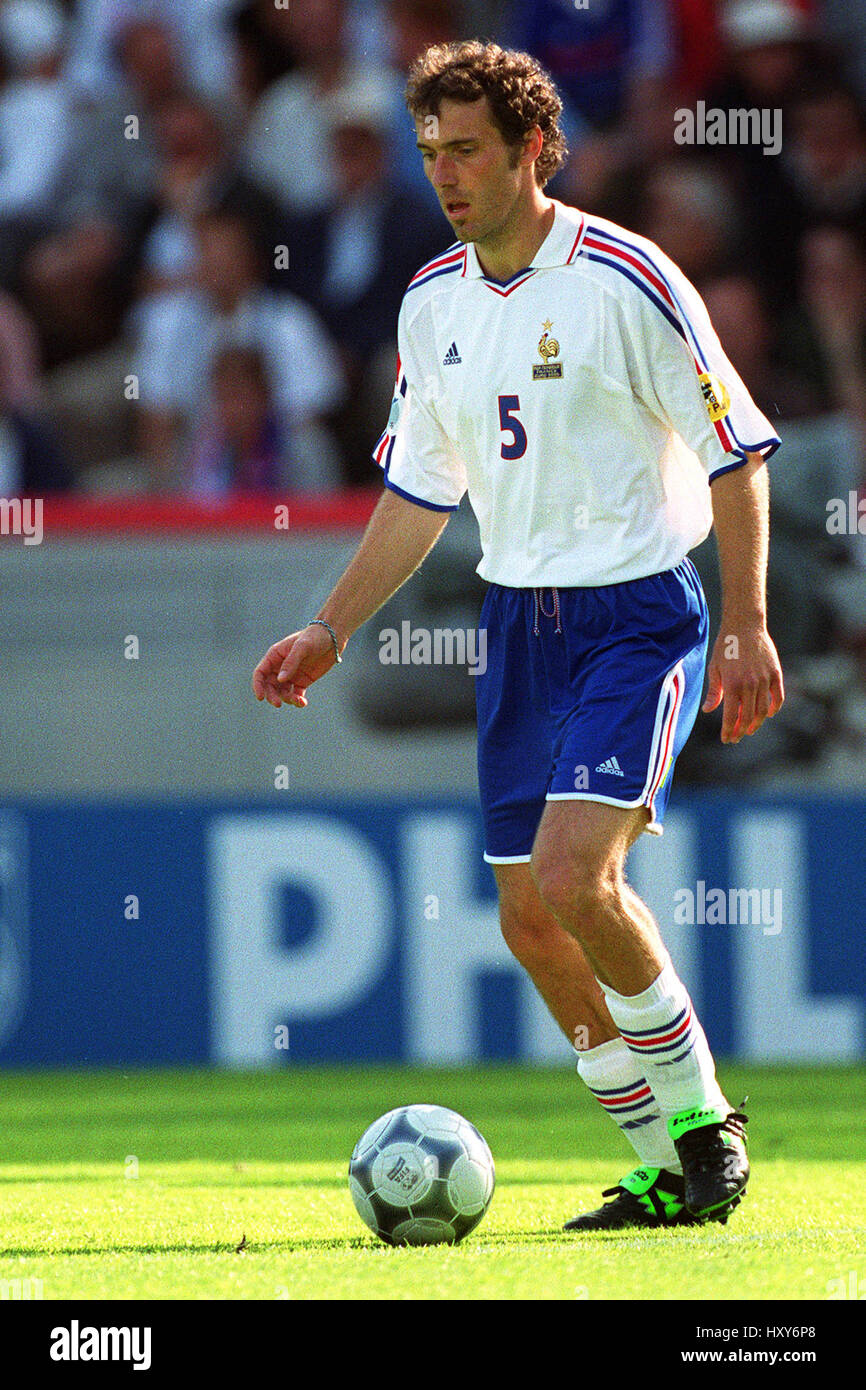 LAURENT BLANC FRANCE & INTER MILAN 16 June 2000 Stock Photo - Alamy