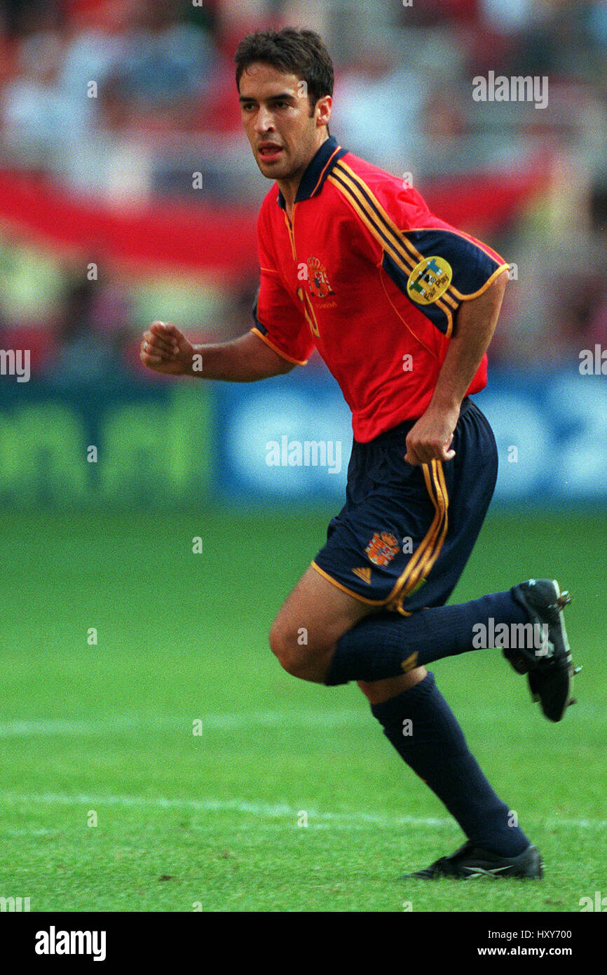 RAUL SPAIN & REAL MADRID 19 June 2000 Stock Photo - Alamy