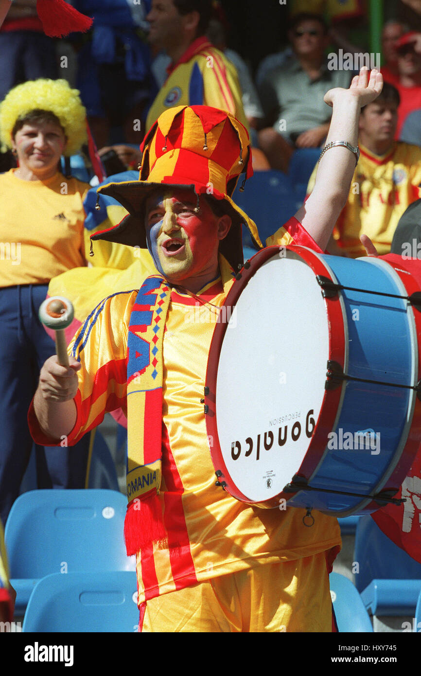 Euro 2000 football hi-res stock photography and images - Alamy