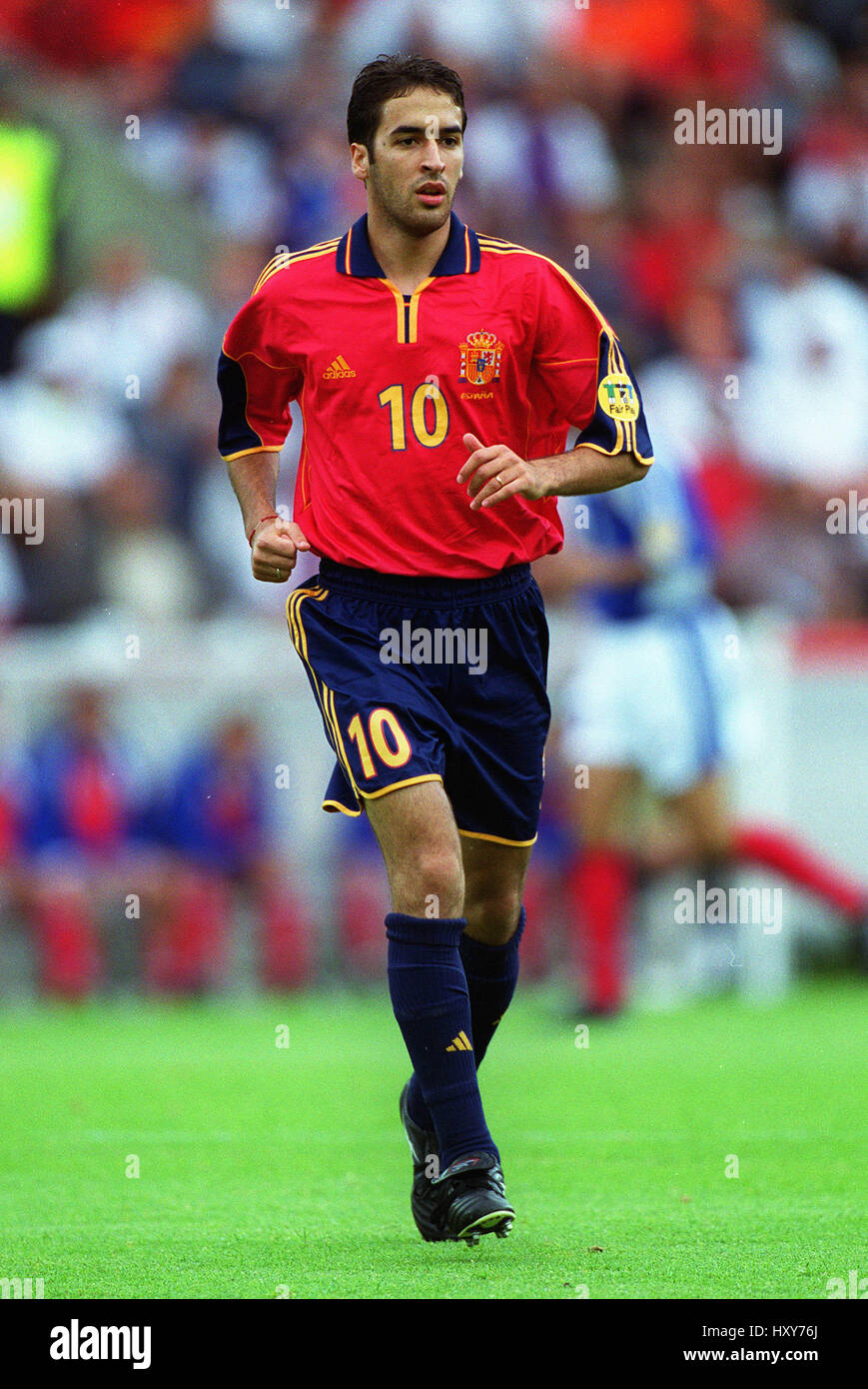 RAUL SPAIN & REAL MADRID 21 June 2000 Stock Photo - Alamy