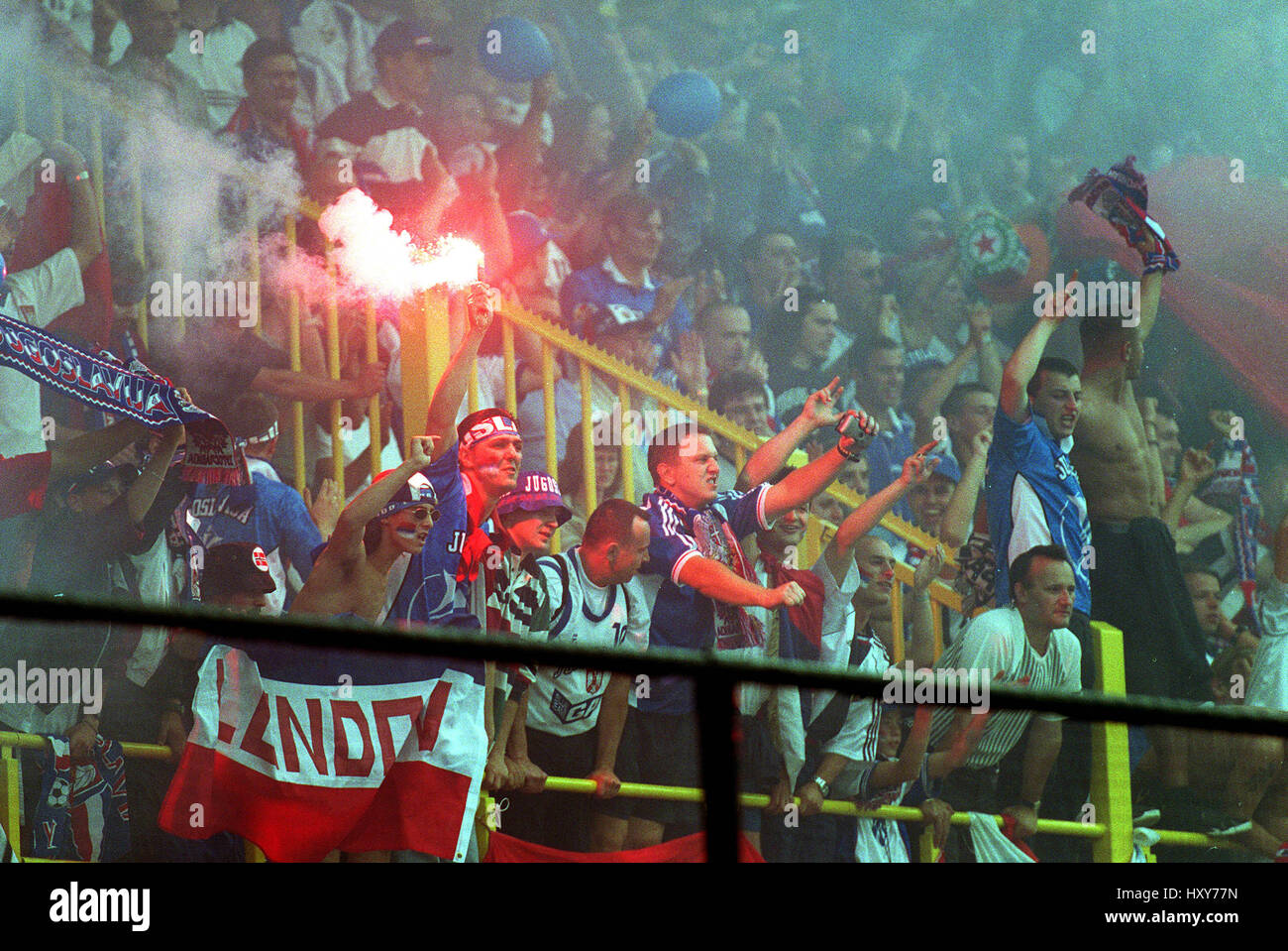YUGOSLAVIA FOOTBALL FANS FOOTBALL FANS EURO 2000 21 June 2000 Stock ...