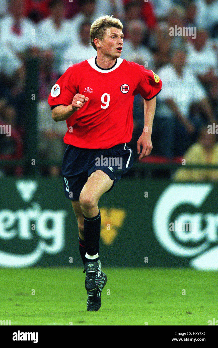 Tore Andre Flo Stock Photos & Tore Andre Flo Stock Images - Alamy