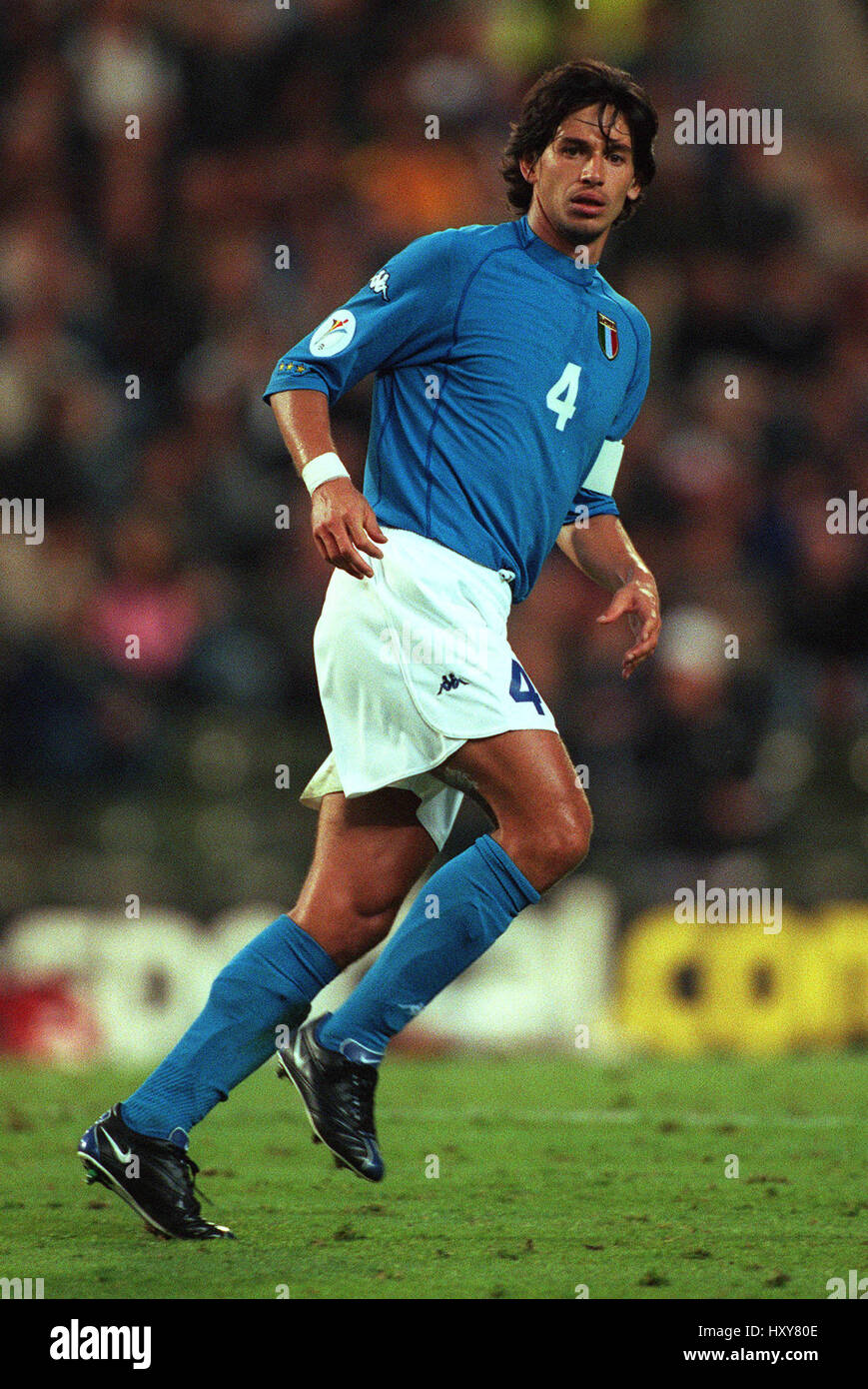 DEMETRIO ALBERTINI ITALY & AC MILAN FC 24 June 2000 Stock Photo - Alamy