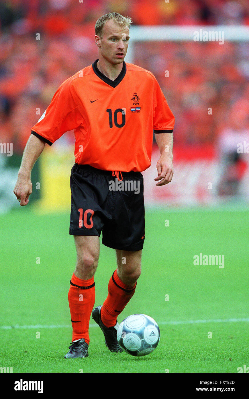 Dennis Bergkamp Stock Photos & Dennis Bergkamp Stock Images - Alamy