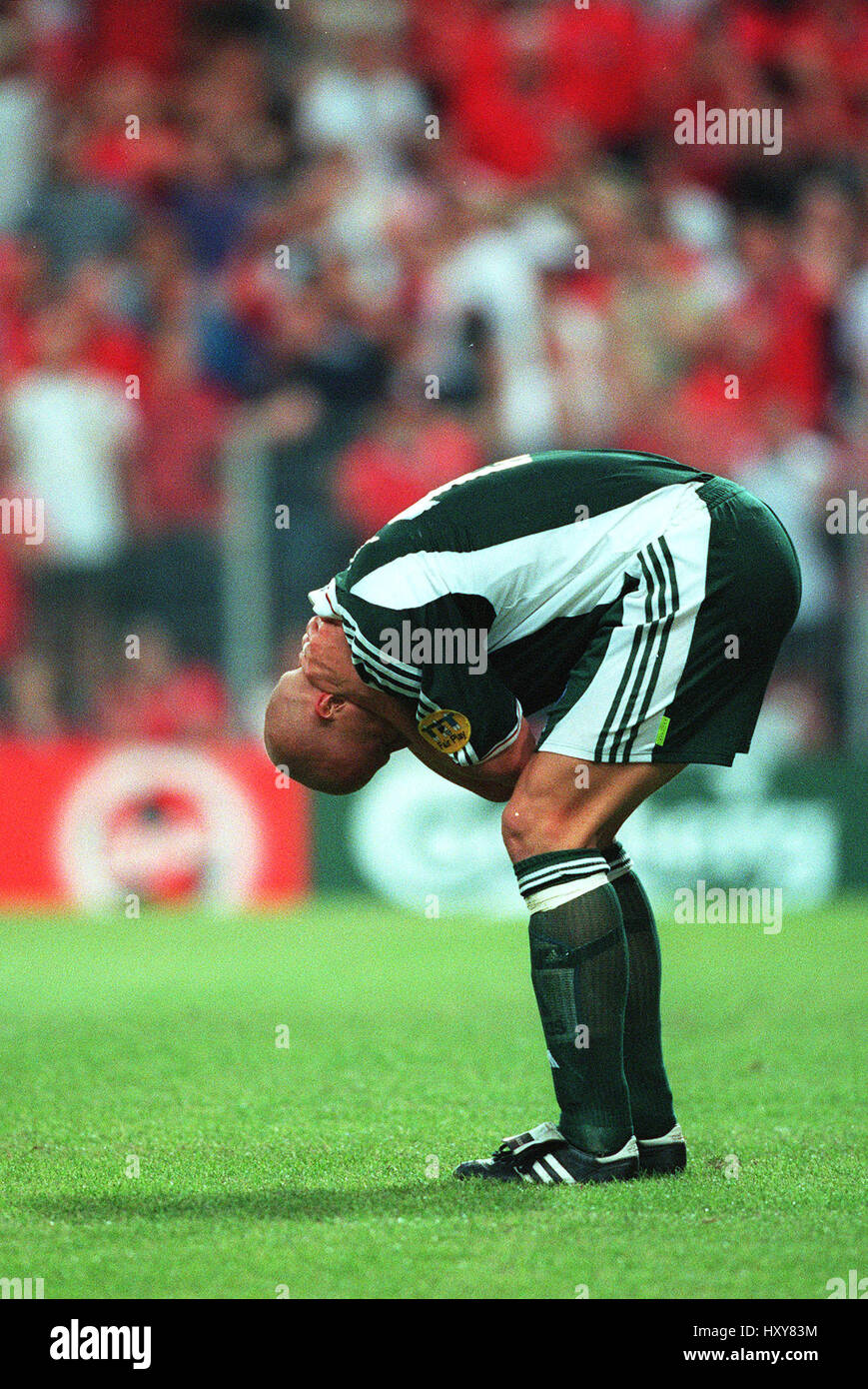 CARSTEN JANCKER GERMANY & BAYERN MUNICH FC 17 June 2000 Stock Photo - Alamy