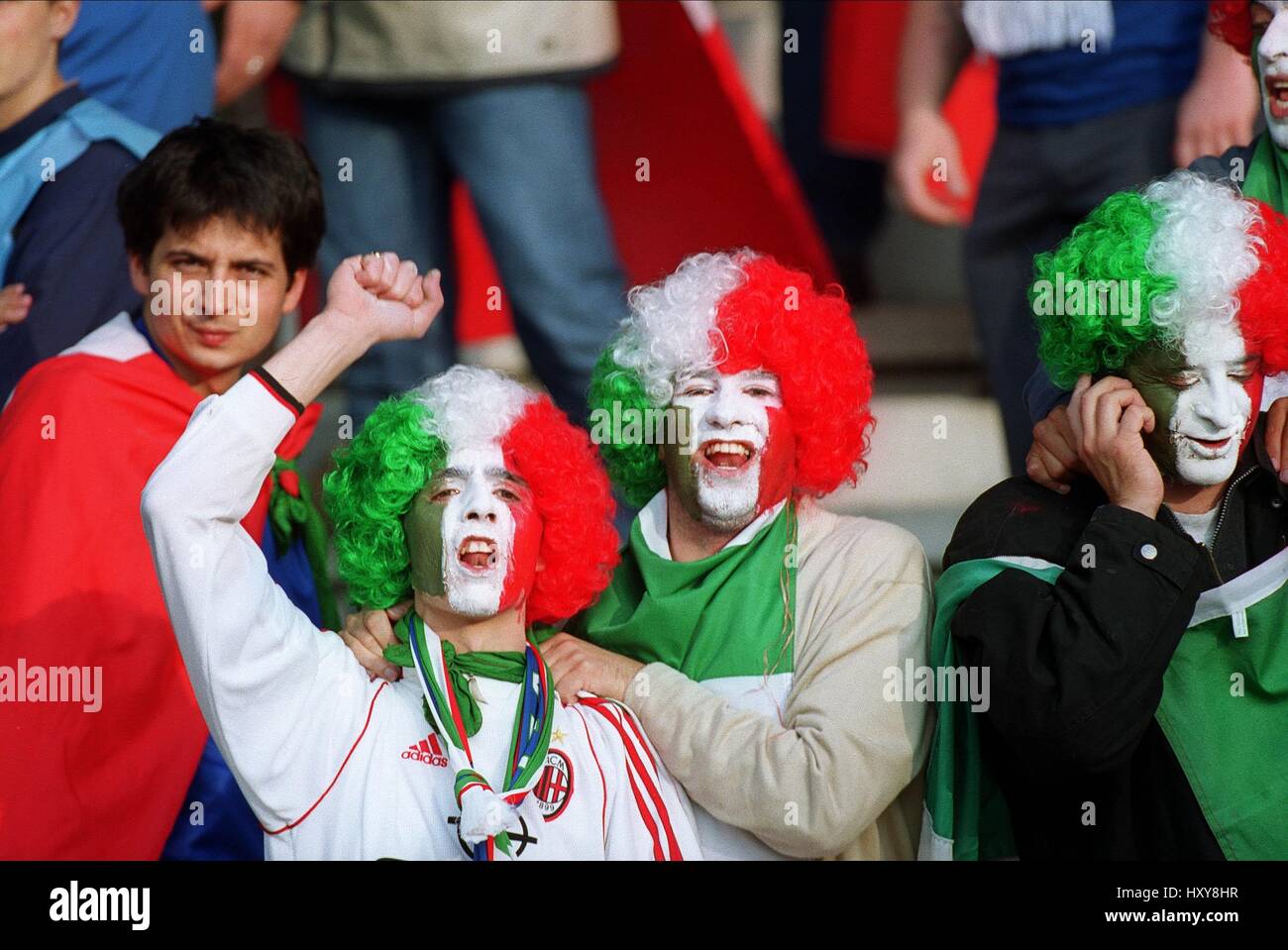 ITALY FANS EURO 2000 ITALY V ROMANIA AMSTERDAM EURO 2000 20 June 2000 ...