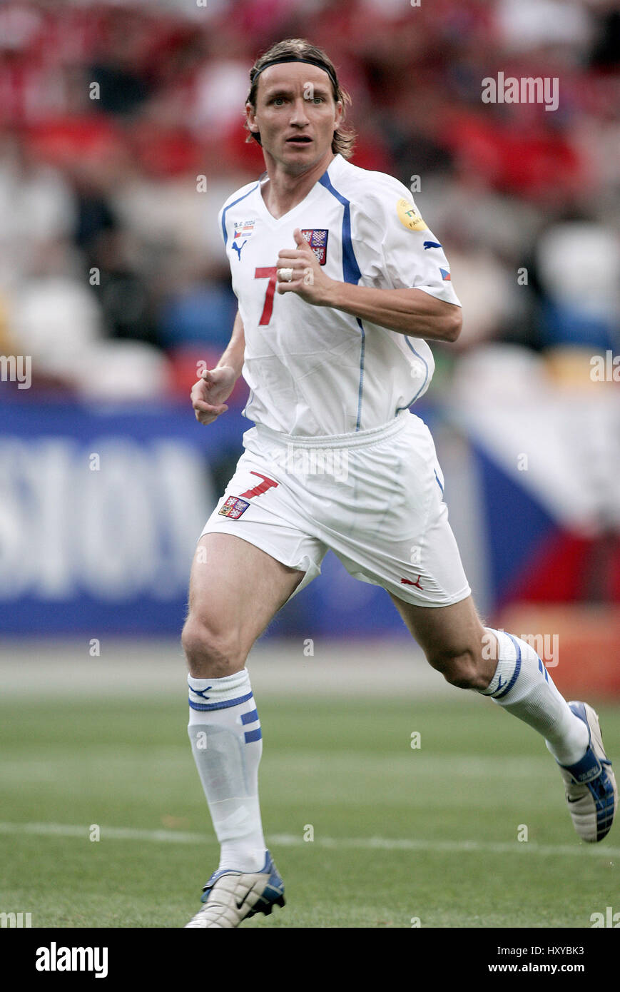Vladimir smicer czech republic liverpool High Resolution Stock ...