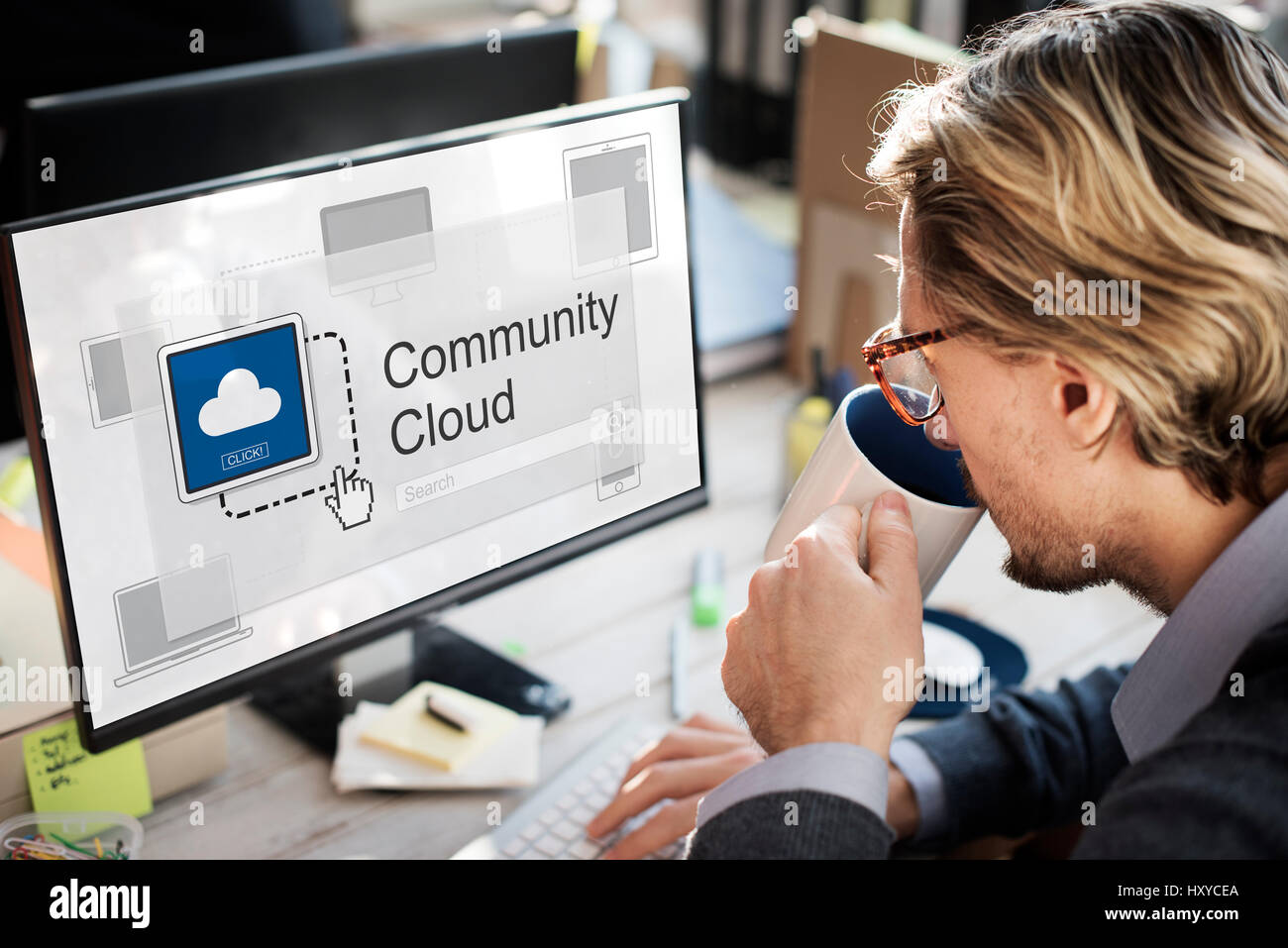 Download Network Sync Cloud Storage Community Stock Photo - Alamy