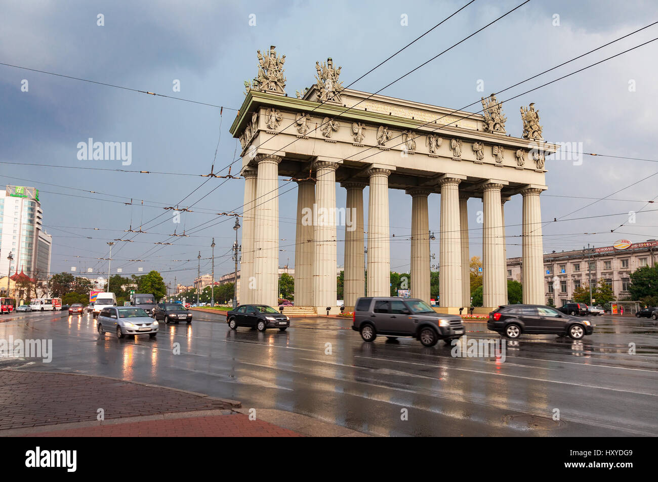 The moscow triumphal gate hi-res stock photography and images - Alamy