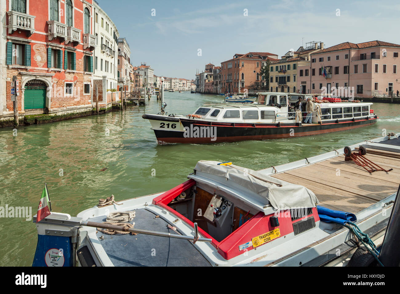 Vaporetto waterbus on grand hi-res stock photography and images - Alamy