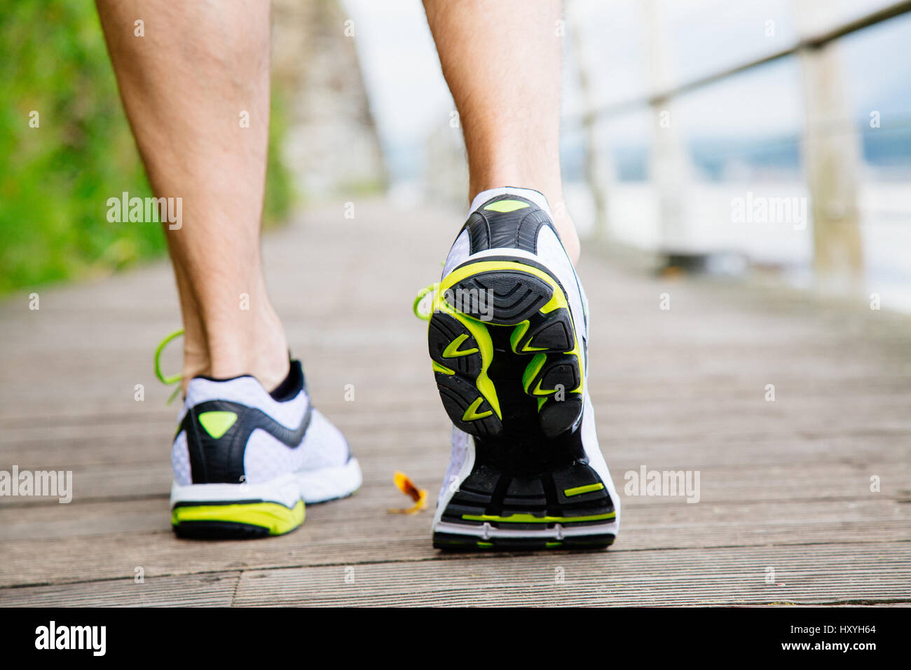 Back of people running hi-res stock photography and images - Alamy