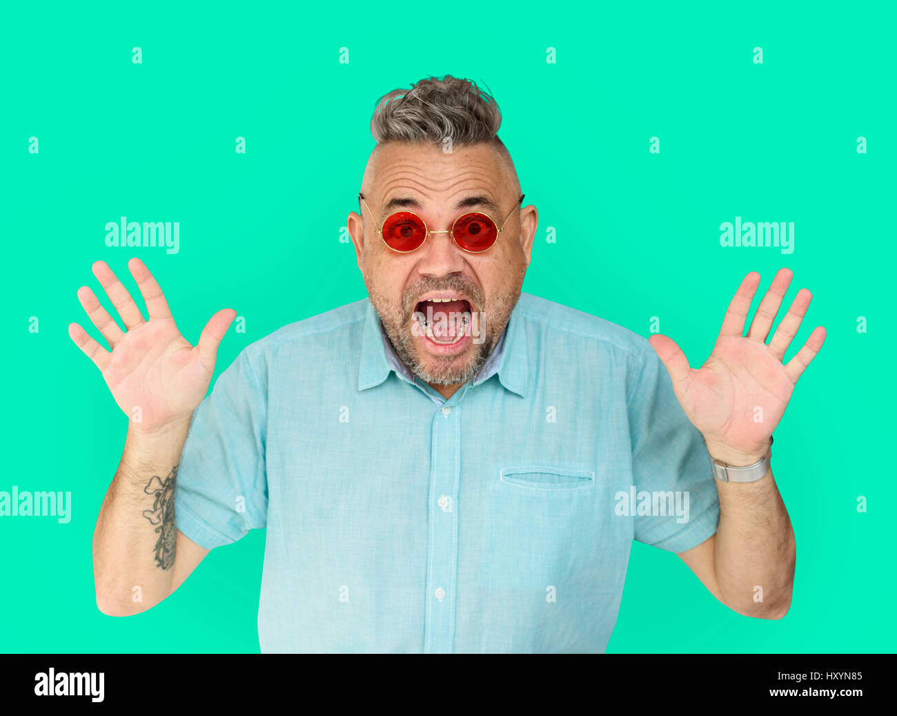 Man shock surprise face sunglasses hi-res stock photography and images ...