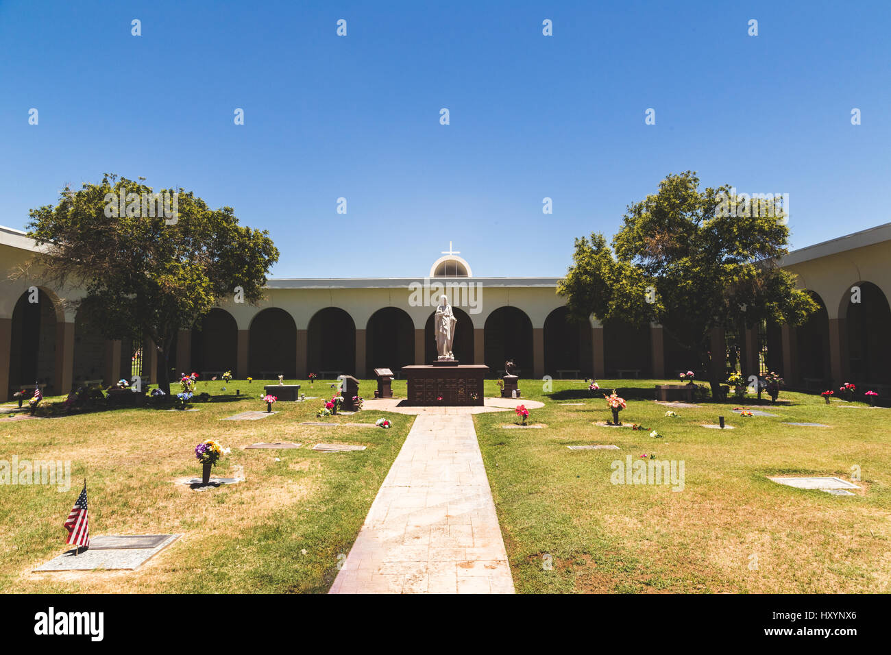 Christian grave hi-res stock photography and images - Alamy