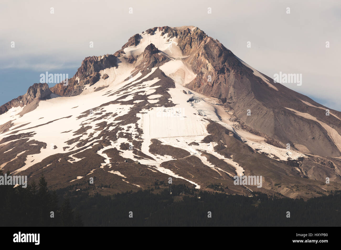 Mount Hood, the famous volcanic mountain in Oregon, USA Stock Photo - Alamy