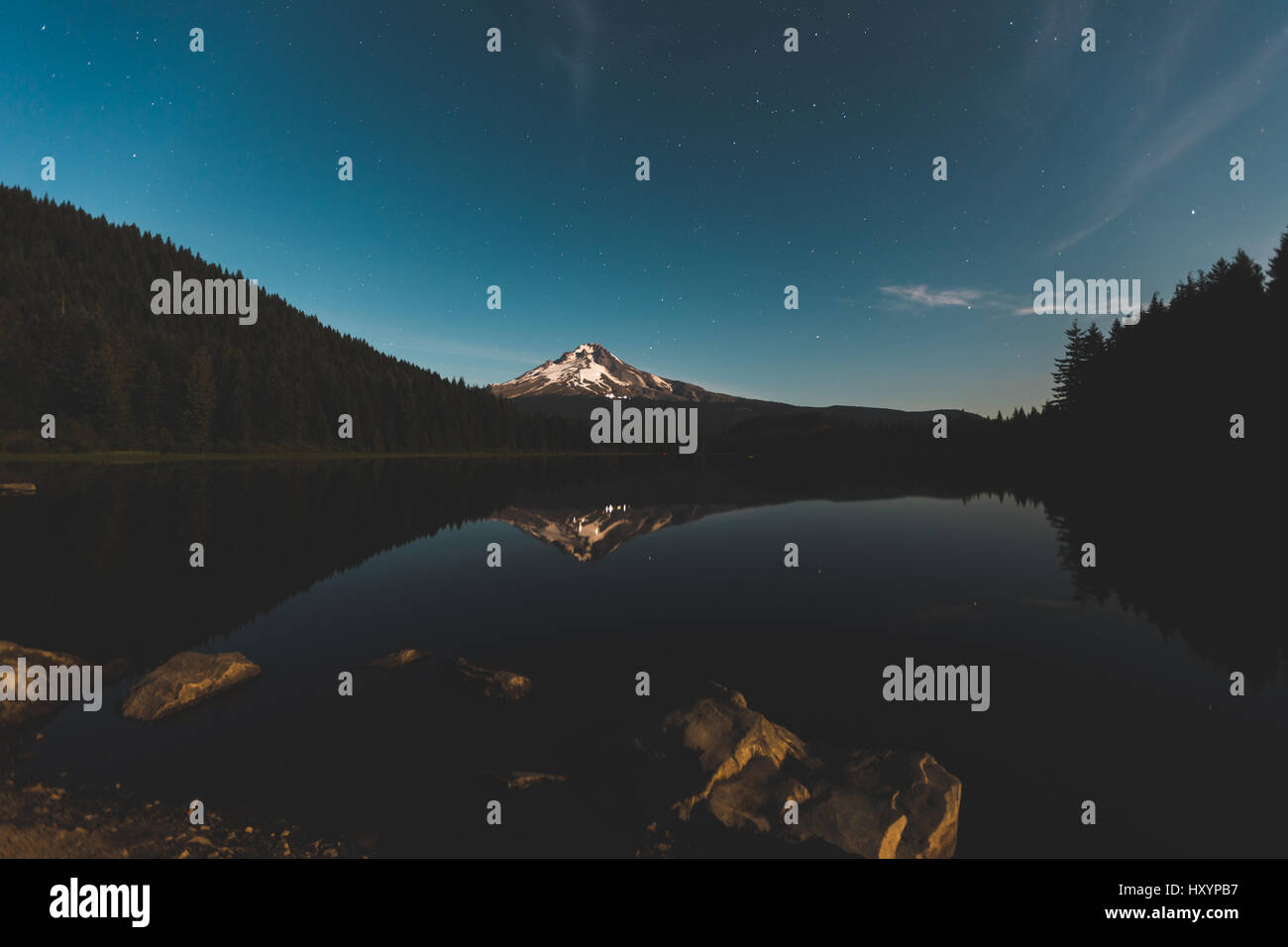 Beautiful night shot of Mount Hood over Trillium Lake in Oregon, USA ...