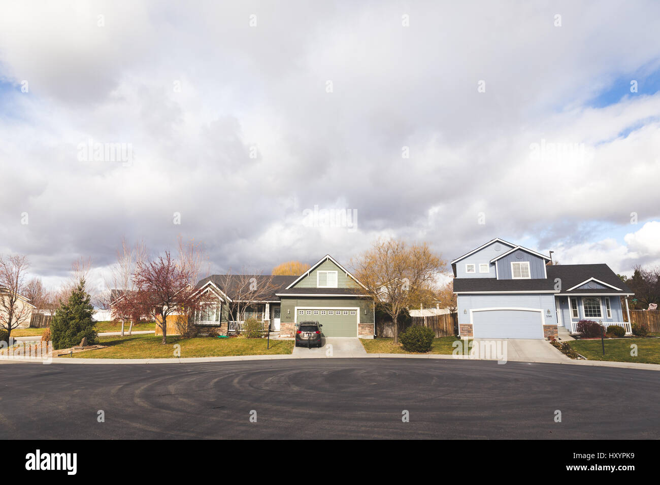 Cul de sac and neighborhood hi-res stock photography and images - Alamy